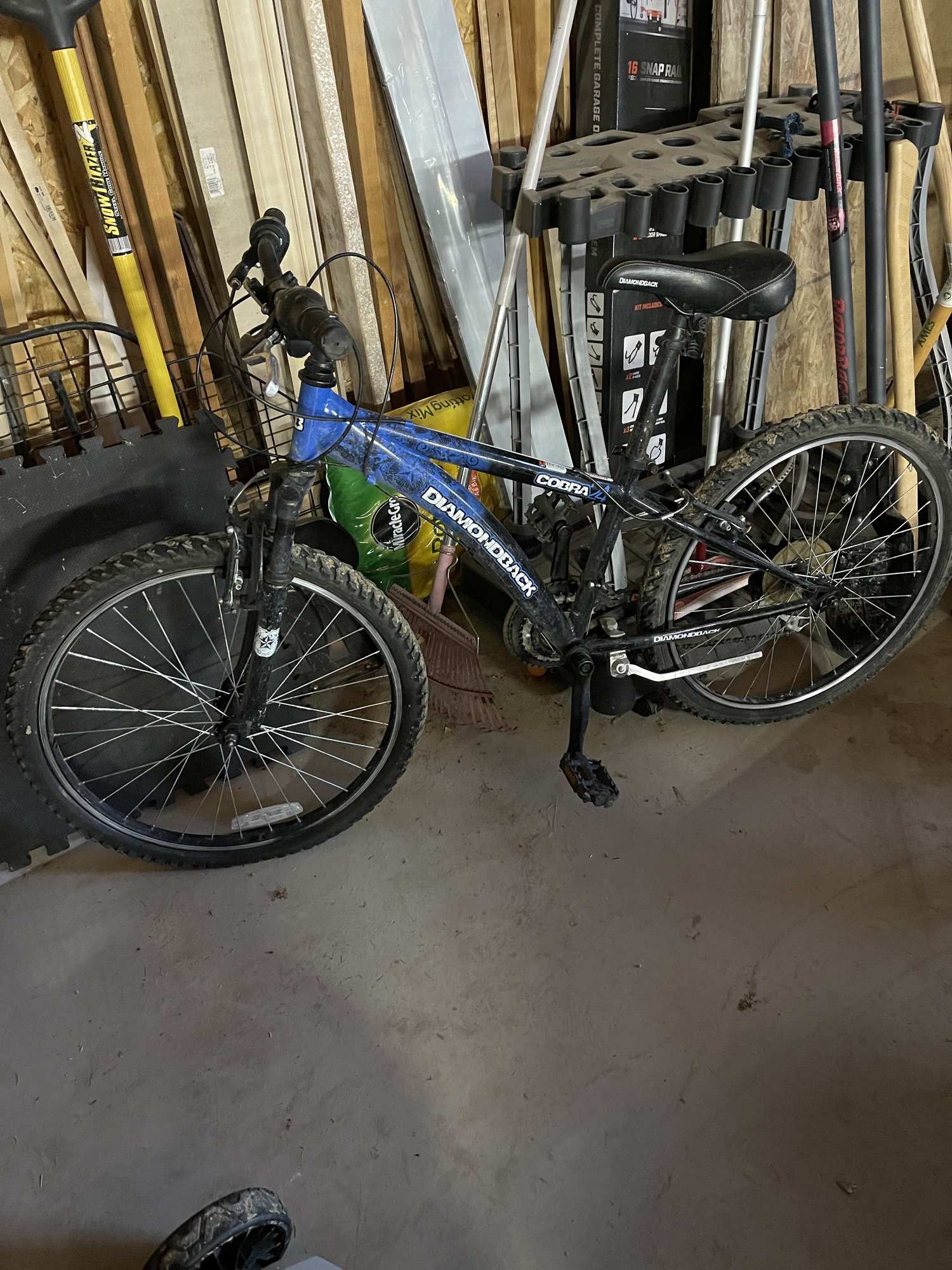 Bike : Diamondback Cobra #15046 | Auctionninja.com