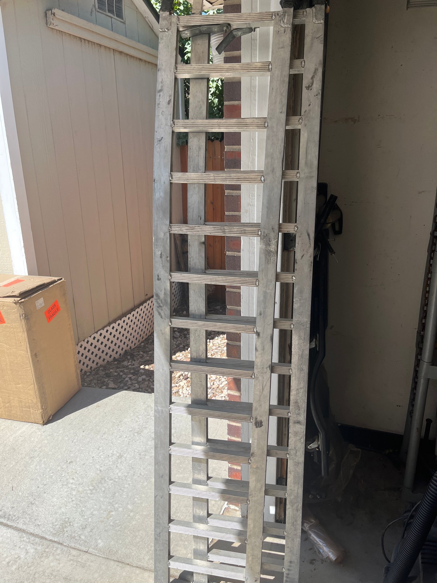 2 Car Ramp Pieces #11048 | Auctionninja.com