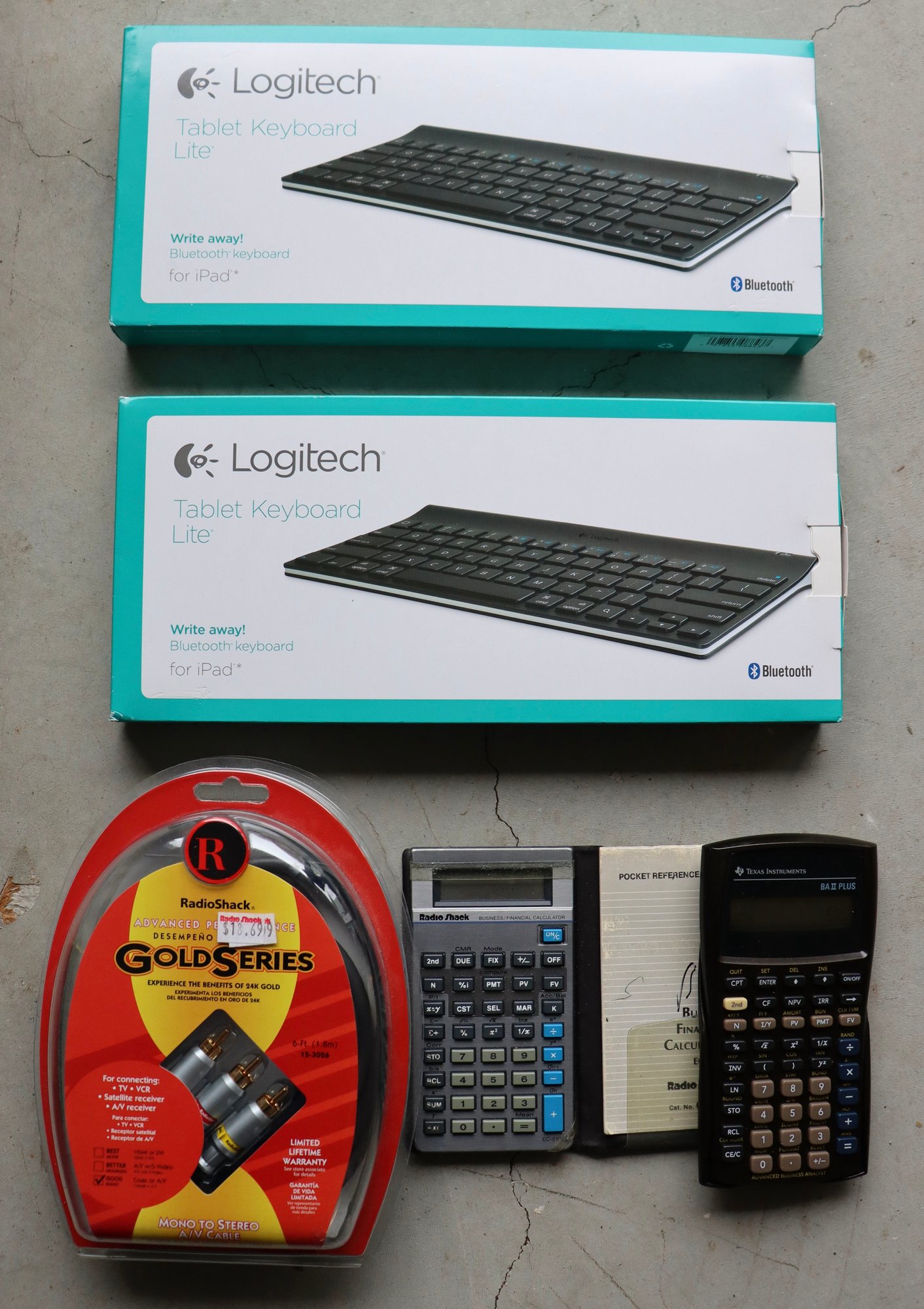 Lot 137 - Electronics Lot - Logitech Tablet Keyboard Lite Bluetooth ...