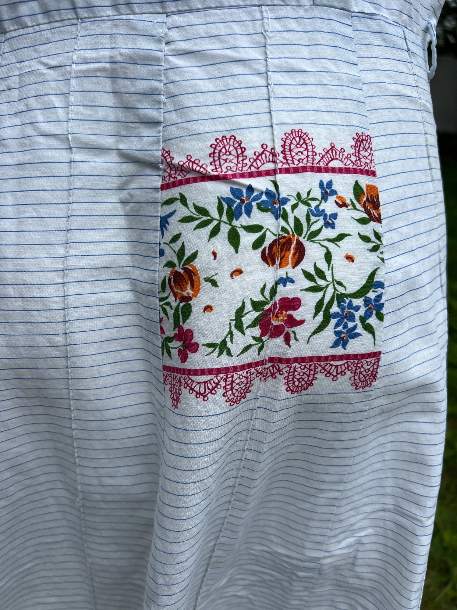 Lot 503 - Lovely! Hand Made Cotton 1950s House Dress Vintage Size 10 ...