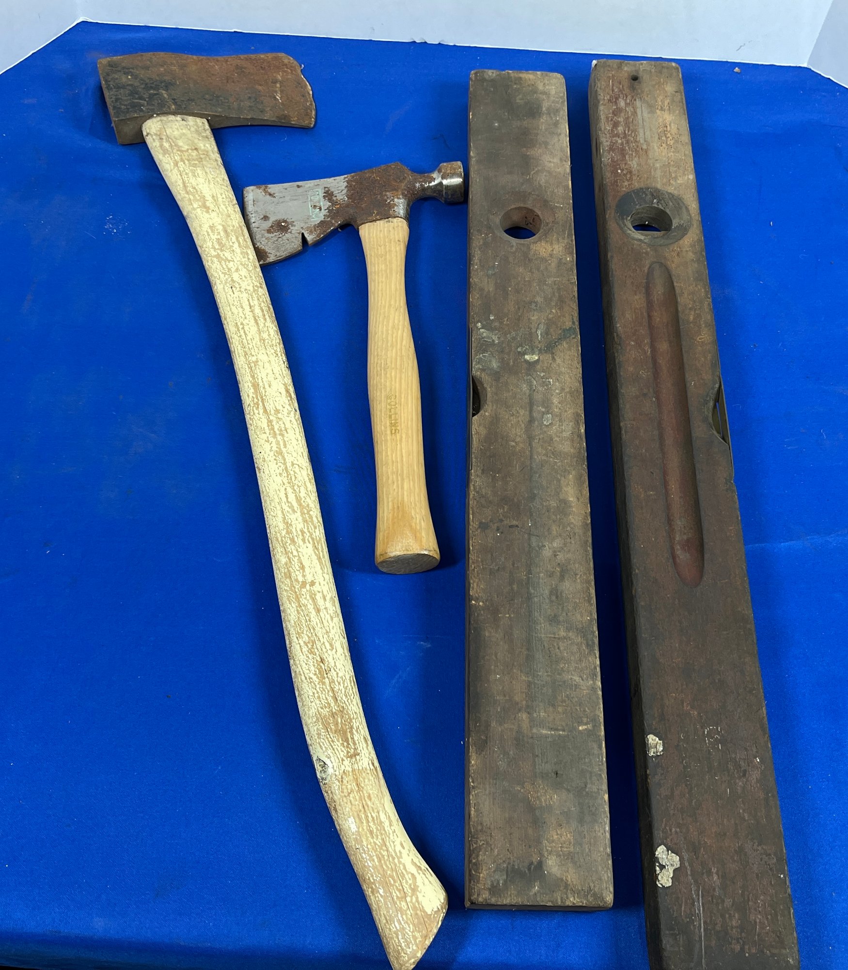 Lot 504- Axes & Antique Levels - Tools #16491 | Auctionninja.com