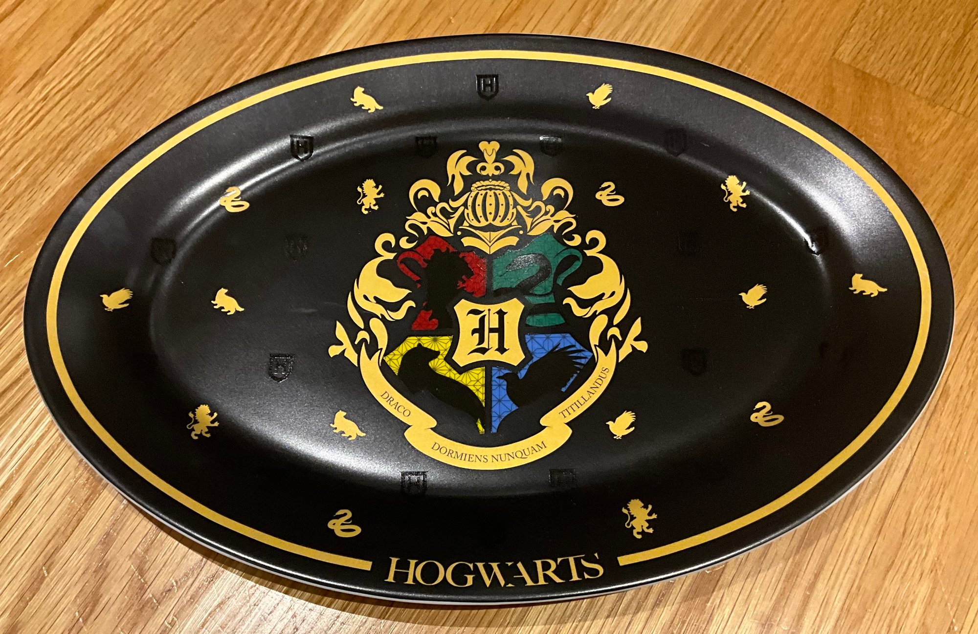 Lot 61SES- HOGWARTS Black Oval Harry Potter Serving Tray - New #17087 ...