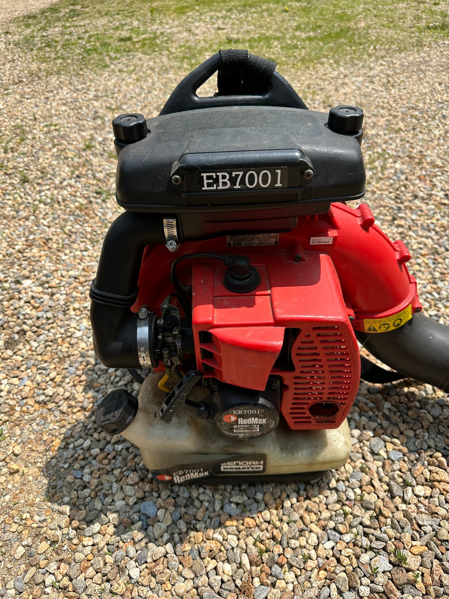 Lot 93 - Backpack Leaf Blower RedMax EB7001 Zenoah Komat'su - Tested ...