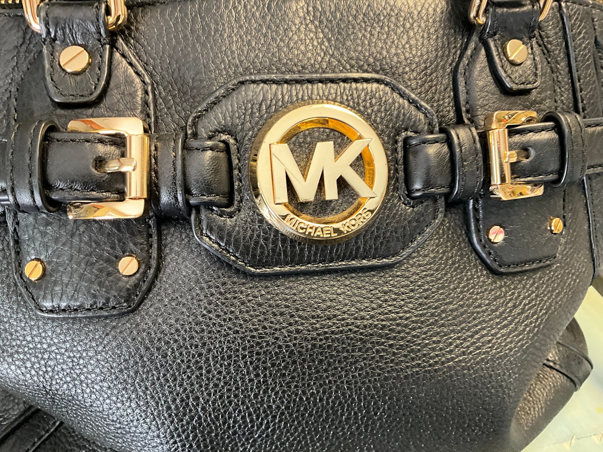 Lot 30SES- Michael Kors Black Pebbled Leather Shoulder Bag - Cross Body ...