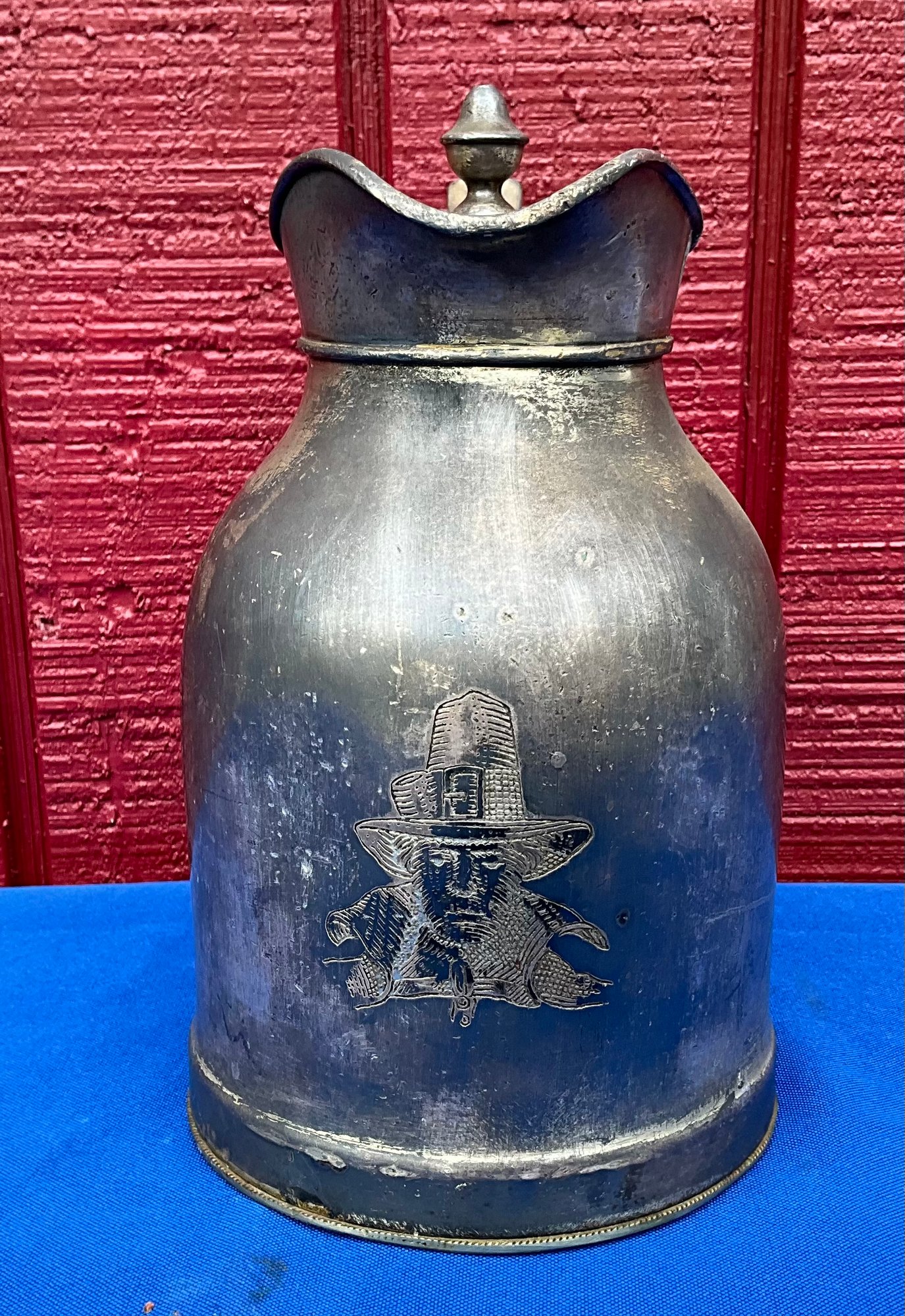 Lot 43- 1900s The American Thermos Bottle Co No 405 Etched Pilgrim Man ...