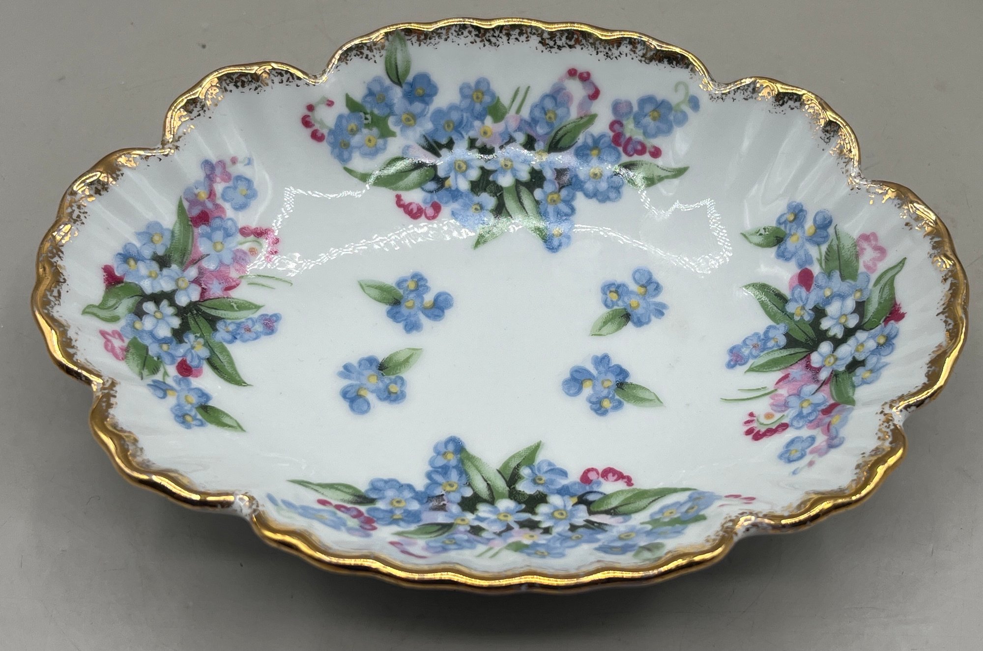 Royal Crown Hand Painted Porcelain Bowl 33/990 - Made In England ...