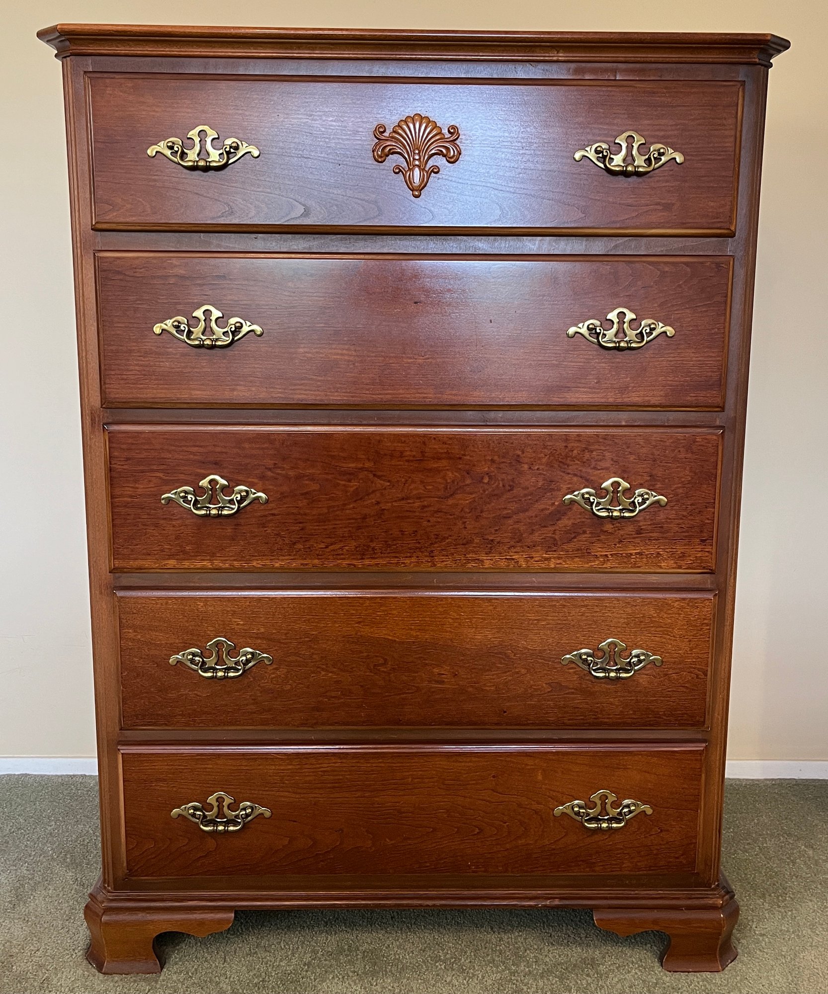 Solid Wood 5-drawer Chest #112366 | Auctionninja.com