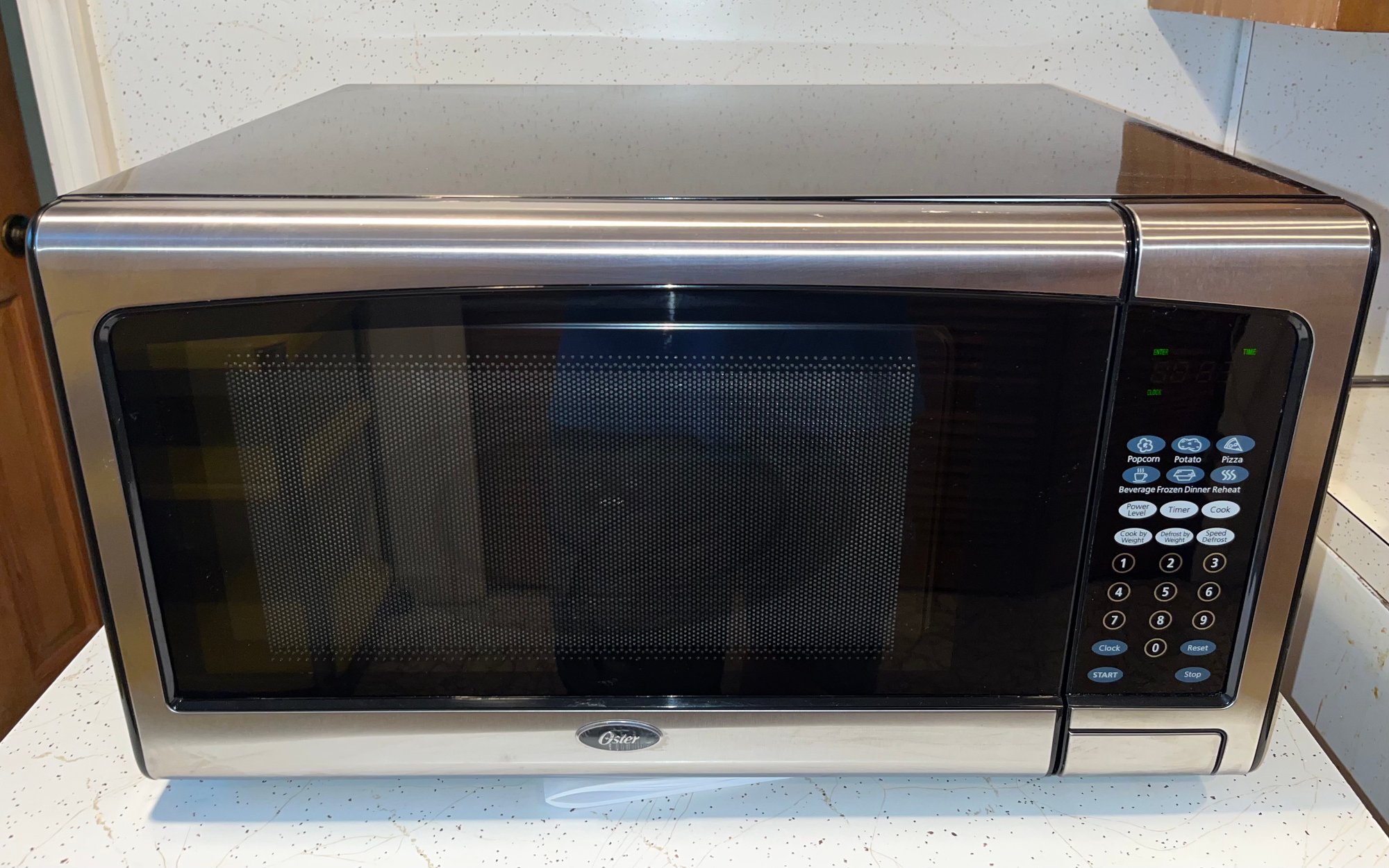 Oster Household Microwave - Model OGJ41302 #84589 | Auctionninja.com