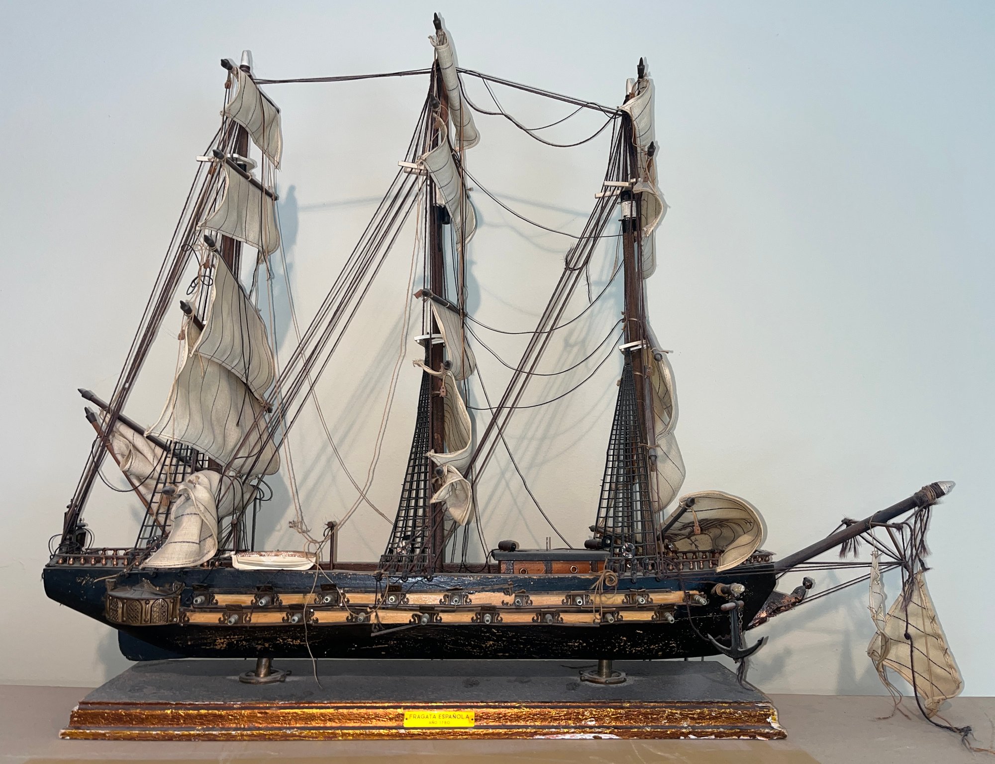 Handcrafted Fragata Espanola Wooden Ship Model #115774 | Auctionninja.com