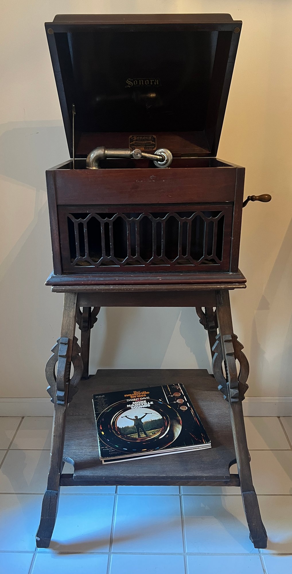Sonora Phonograph "clear As A Bell" Phonograph "clear As A Bell" Model ...