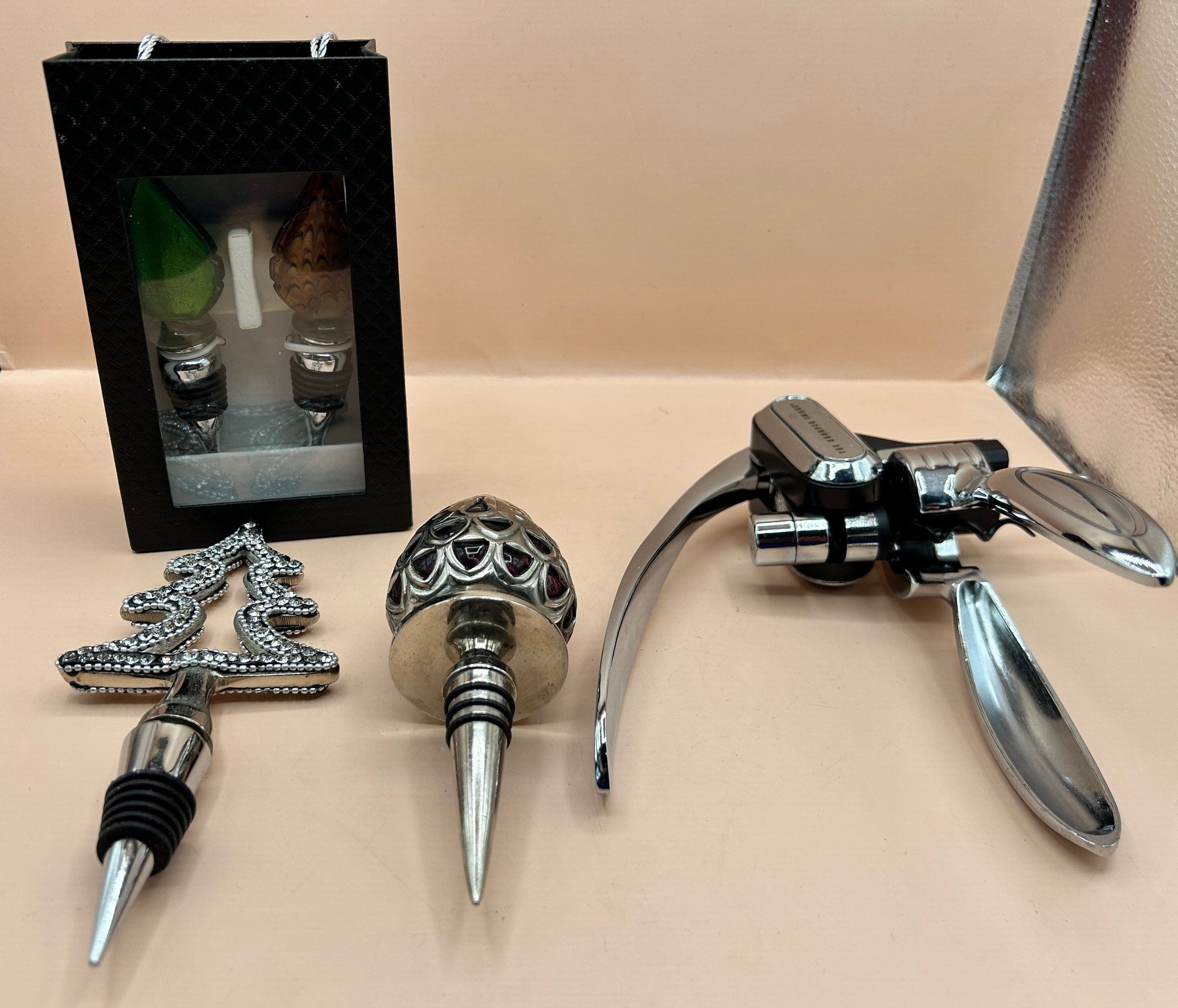 The Sharper Image Lever Action Cork Screw And Assorted Wine Bottle ...