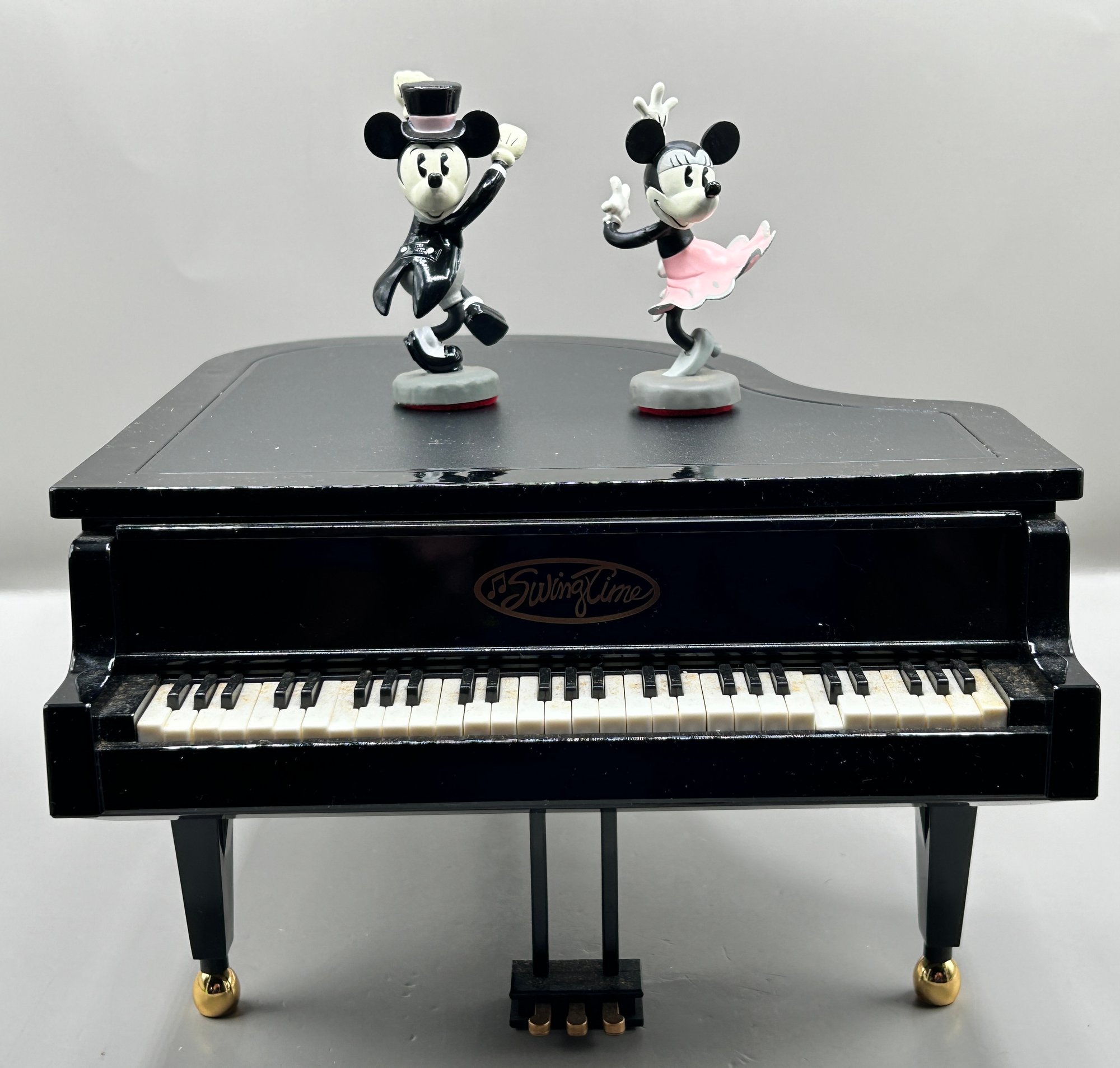 Mickey Unlimited Swing Time Piano With Mickey And Minnie Comes With ...