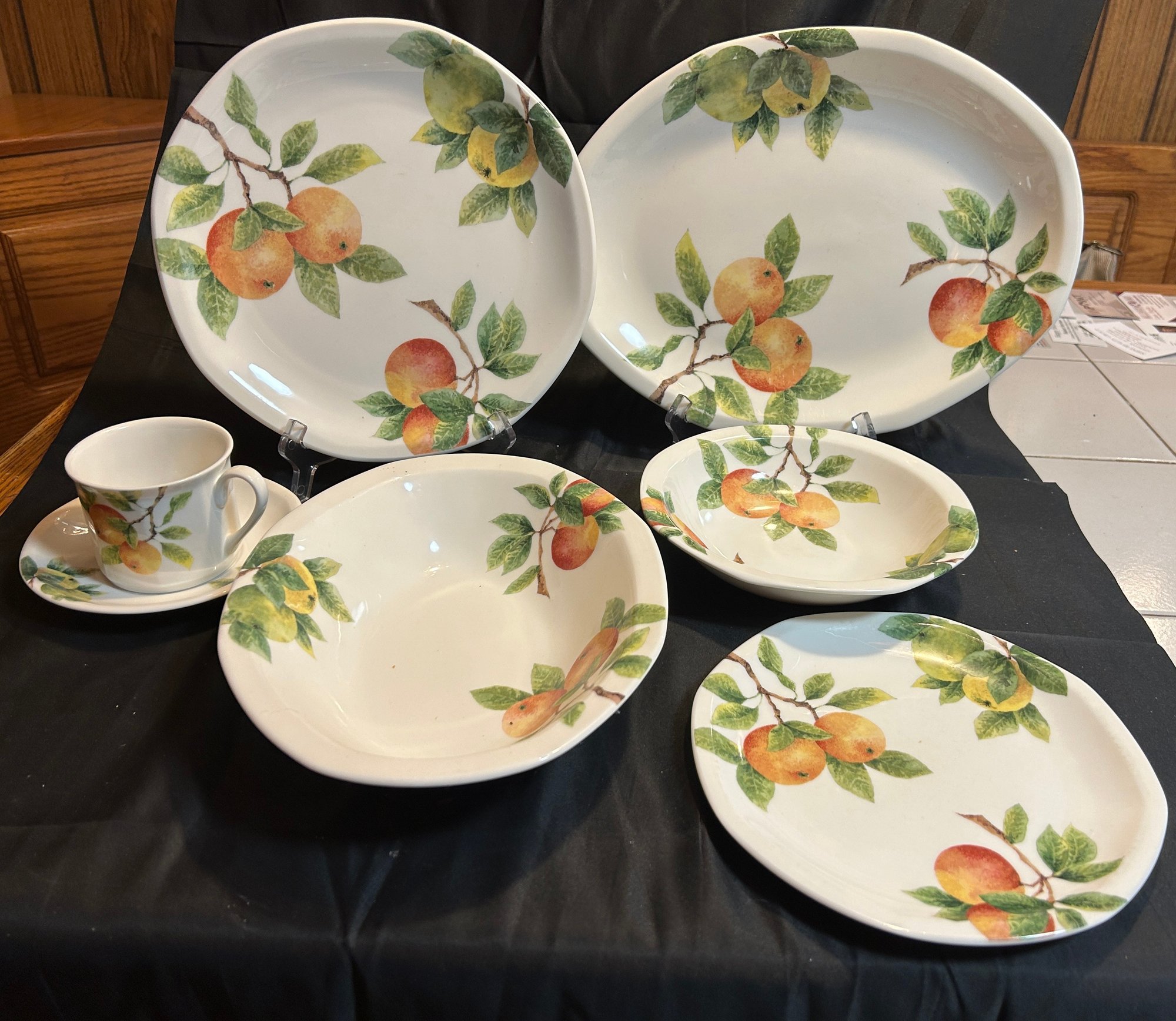 Royal Doulton "Citrus Grove" Fine China Dinnerware Set #TC1192 -35pcs ...