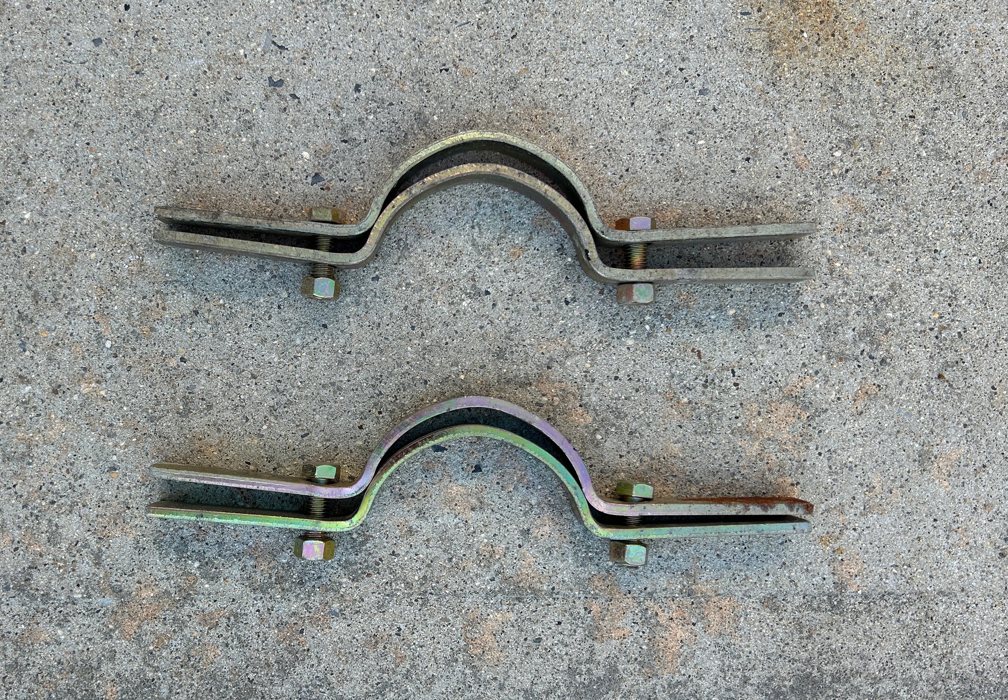 Electro Galvanized Riser Clamps, Lot Of 2 #87209 | Auctionninja.com