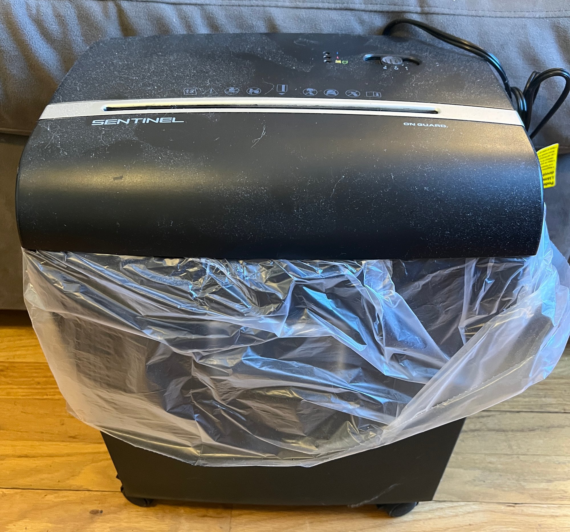 Sentinel 12 Sheet Micro-cut Paper Shredder Model: FM121P #117824 ...