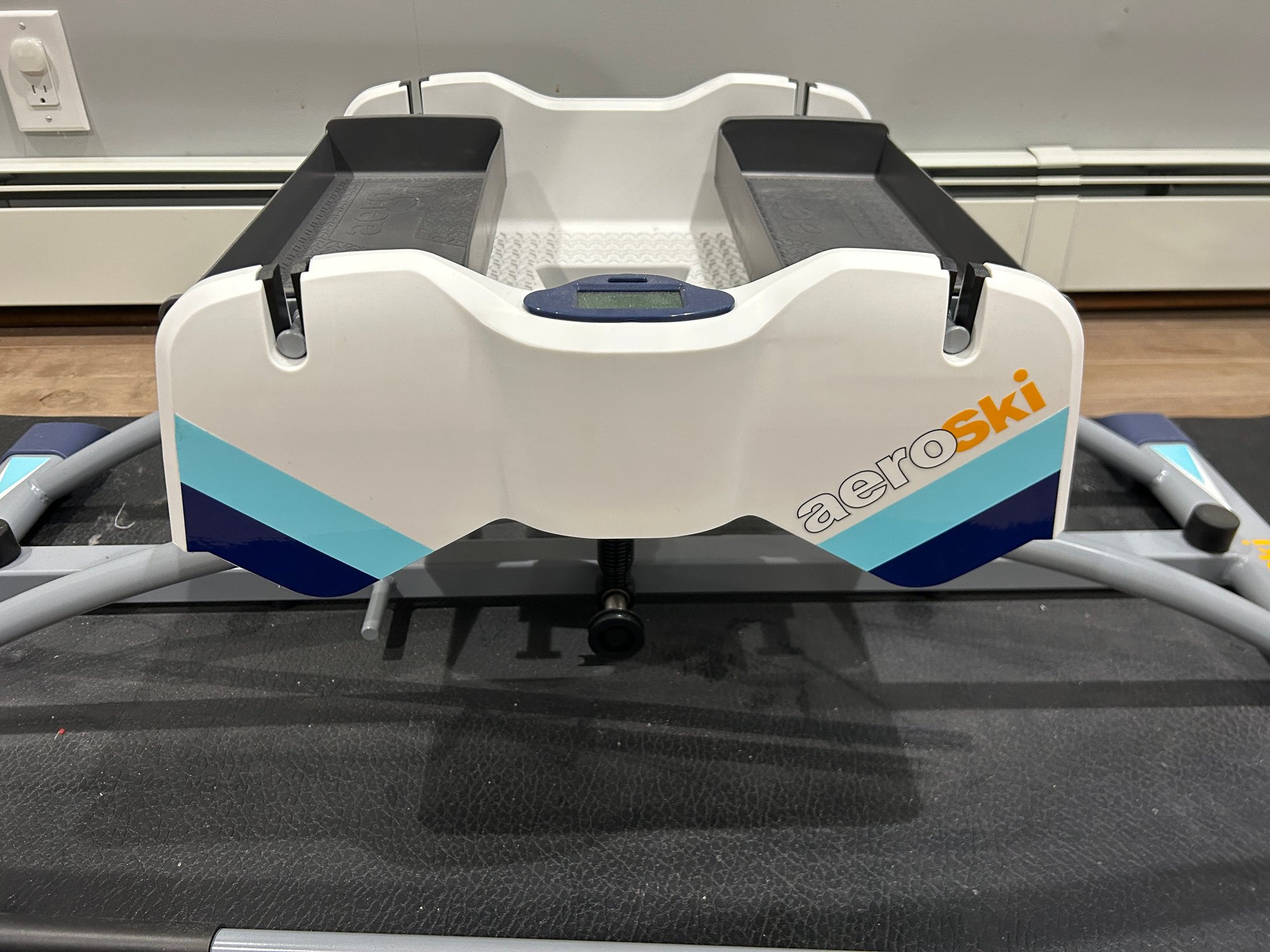 Aeroski Home Fitness Machine: Simulates Down Hill Skiing With ...