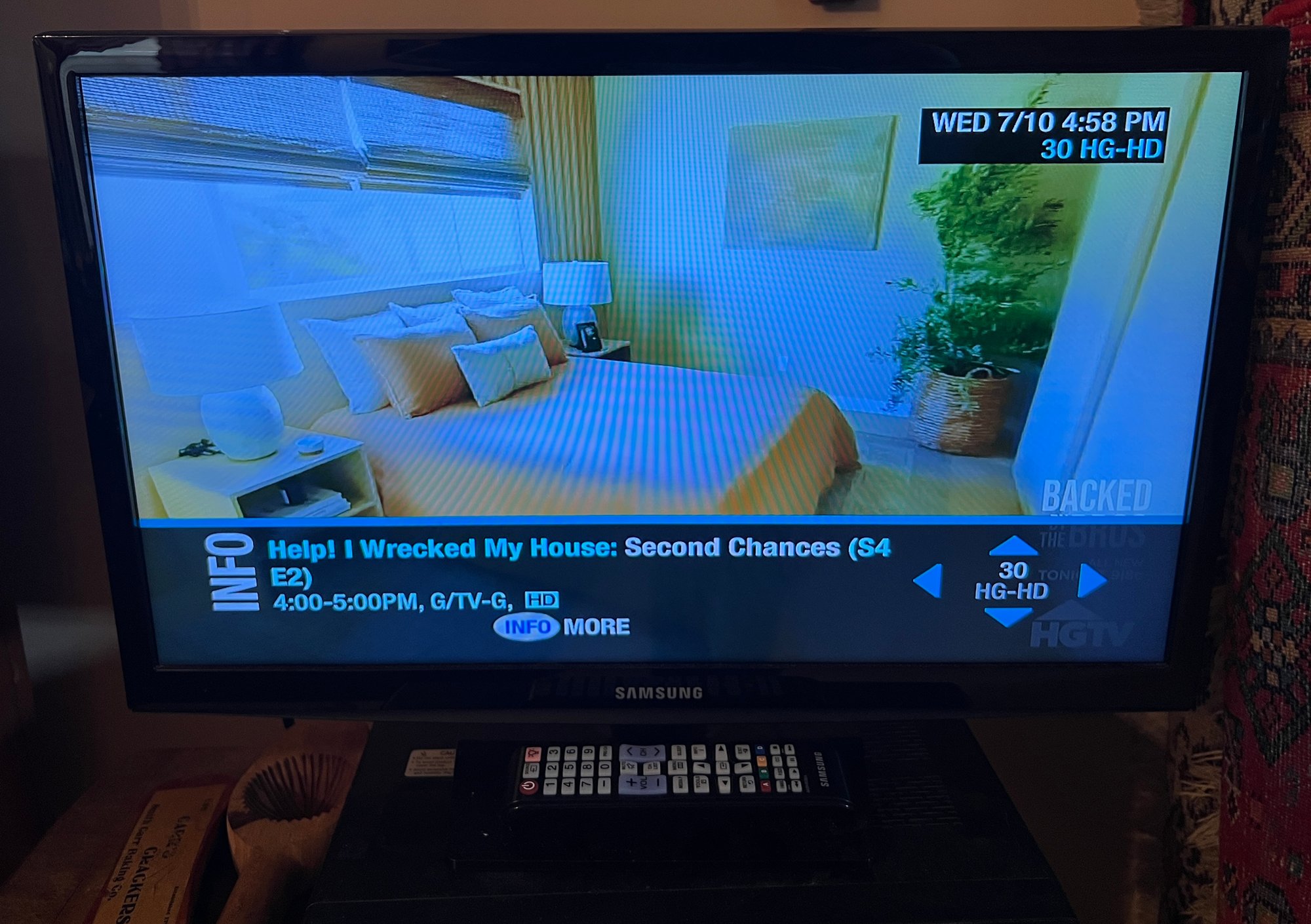 Samsung 24" TV With Remote Model #: UN24H4000AF #109828 | Auctionninja.com