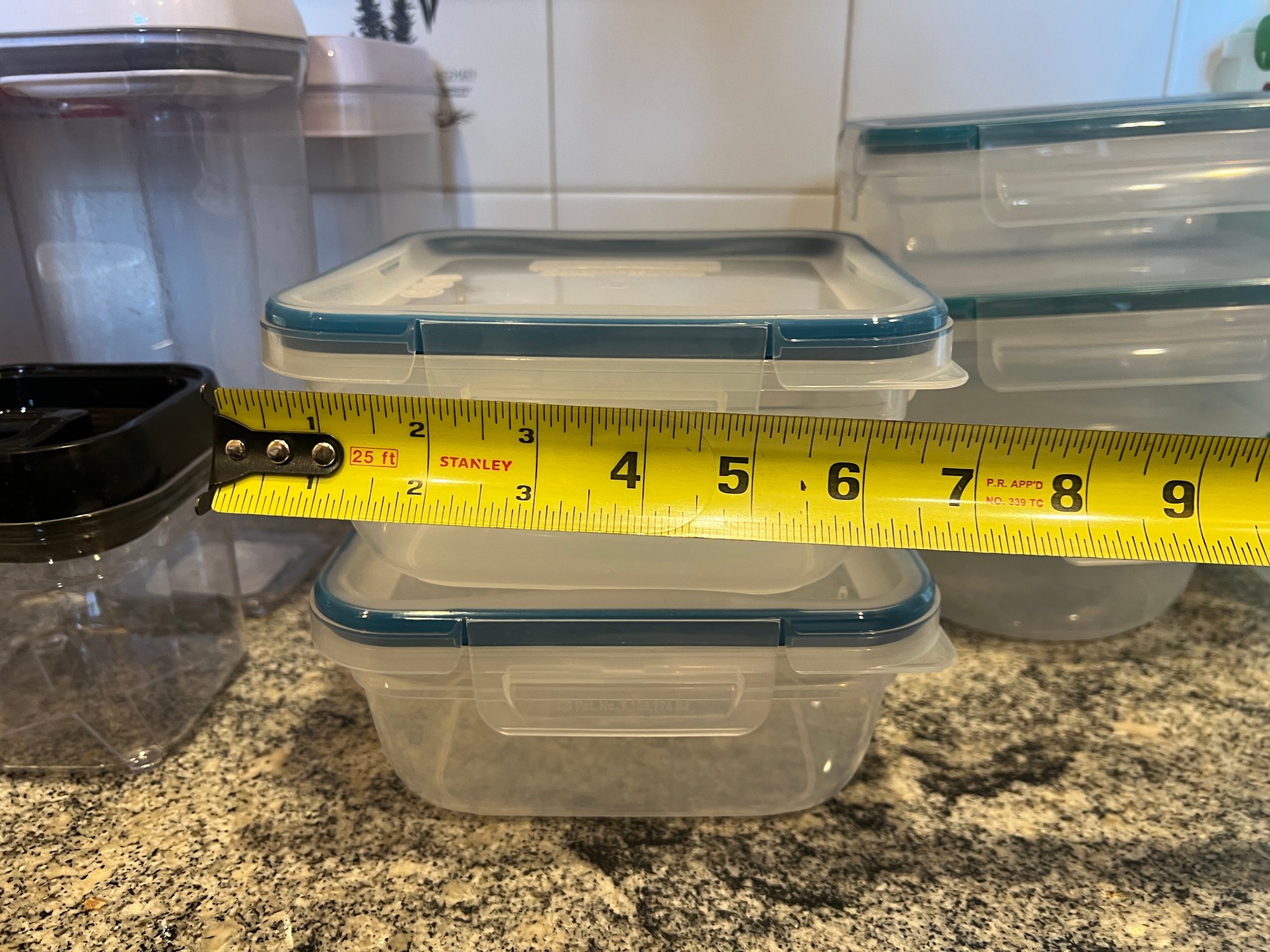 Assorted Snap-lock Food Storage Containers - 16 PCS #154710 ...