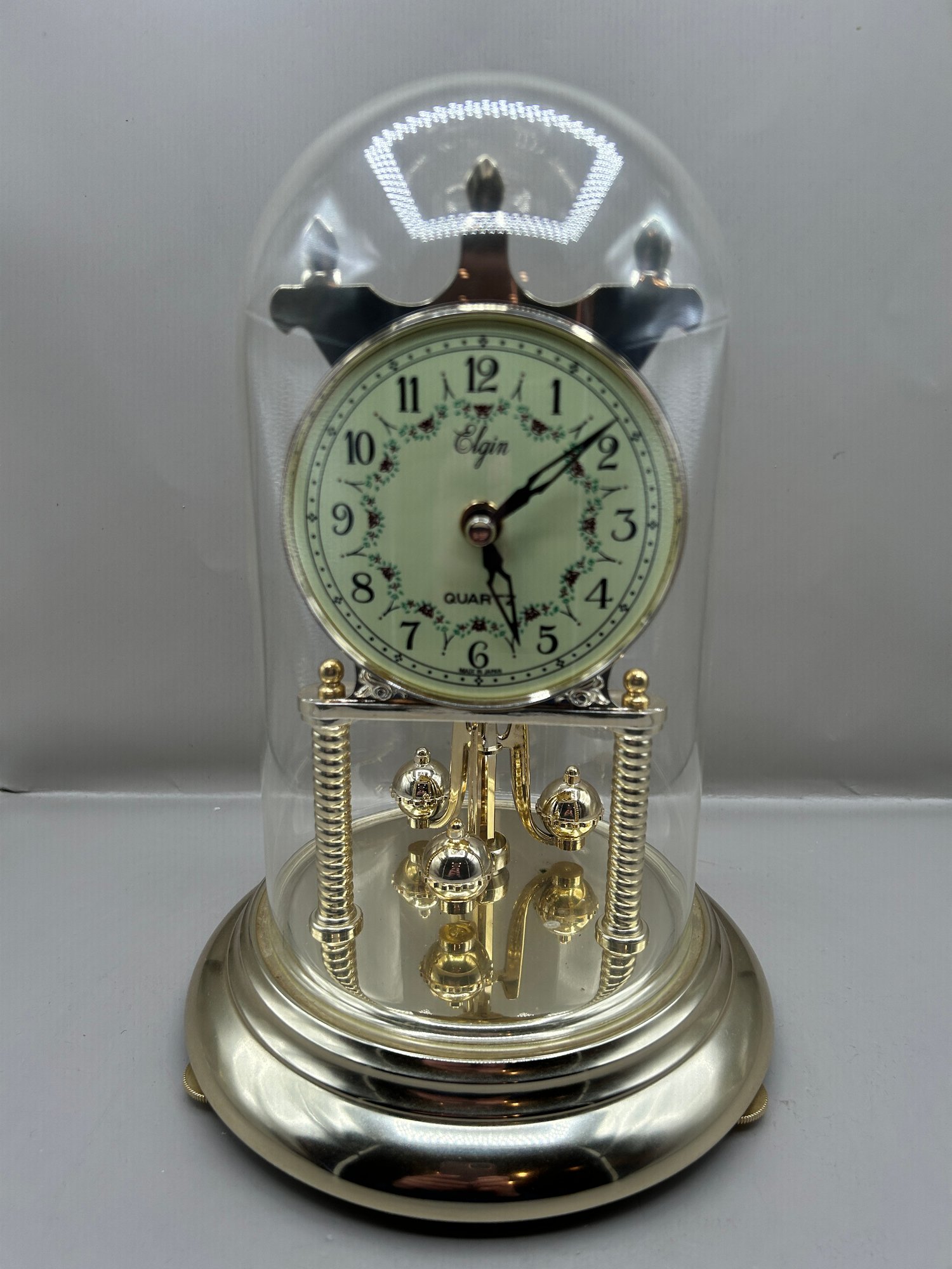 Elgin Quartz Pendulum Click With Glass Dome #121172 | Auctionninja.com