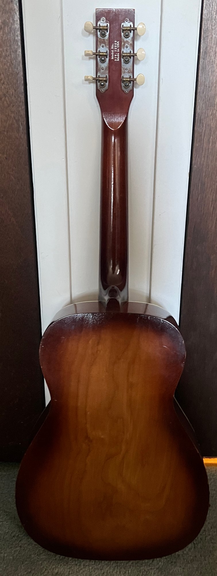 Silvertone Acoustic Guitar S-69 Model:319.12009 With Carrying Case ...