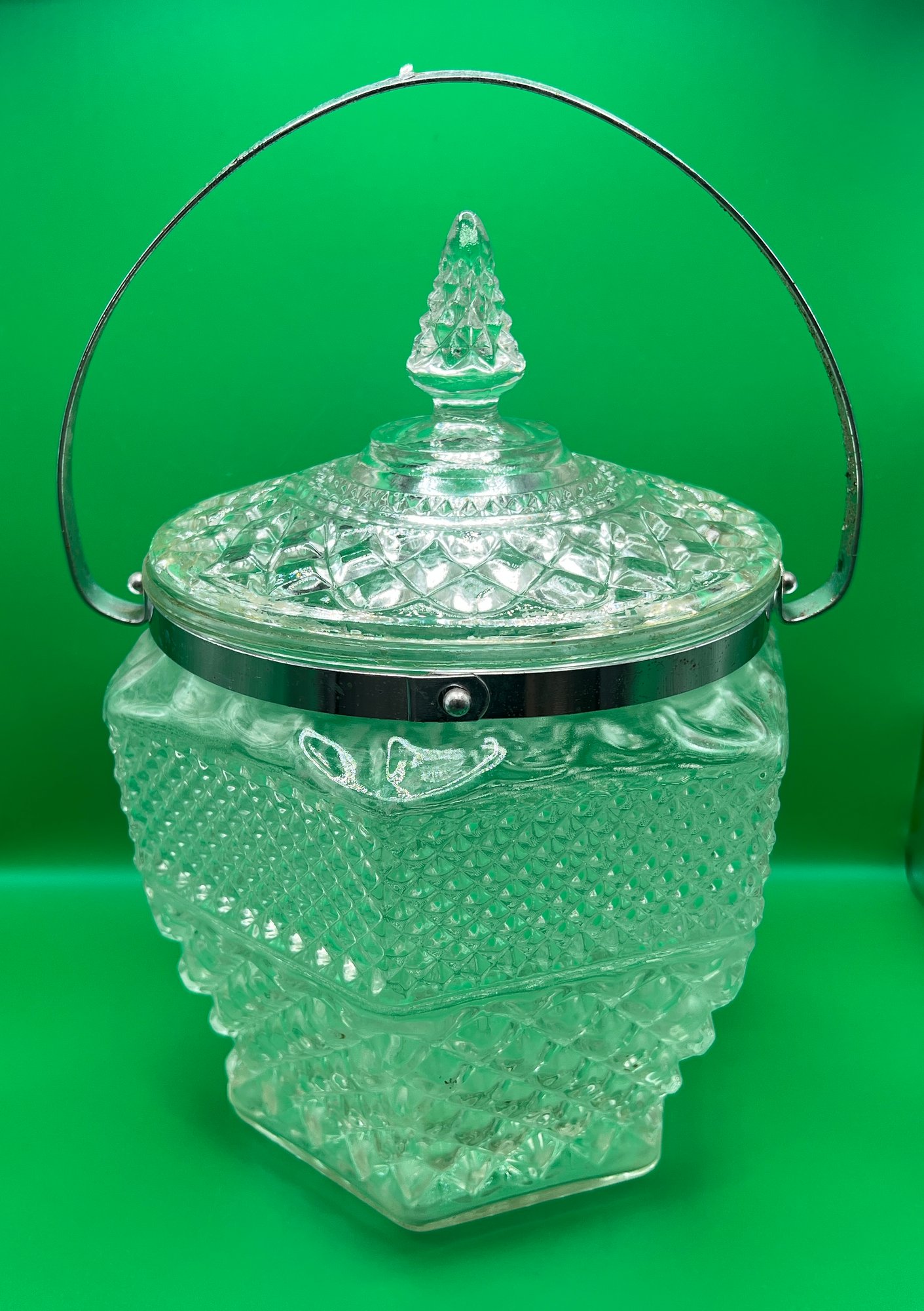 Anchor Hocking Wexford Ice Bucket #128668 | Auctionninja.com
