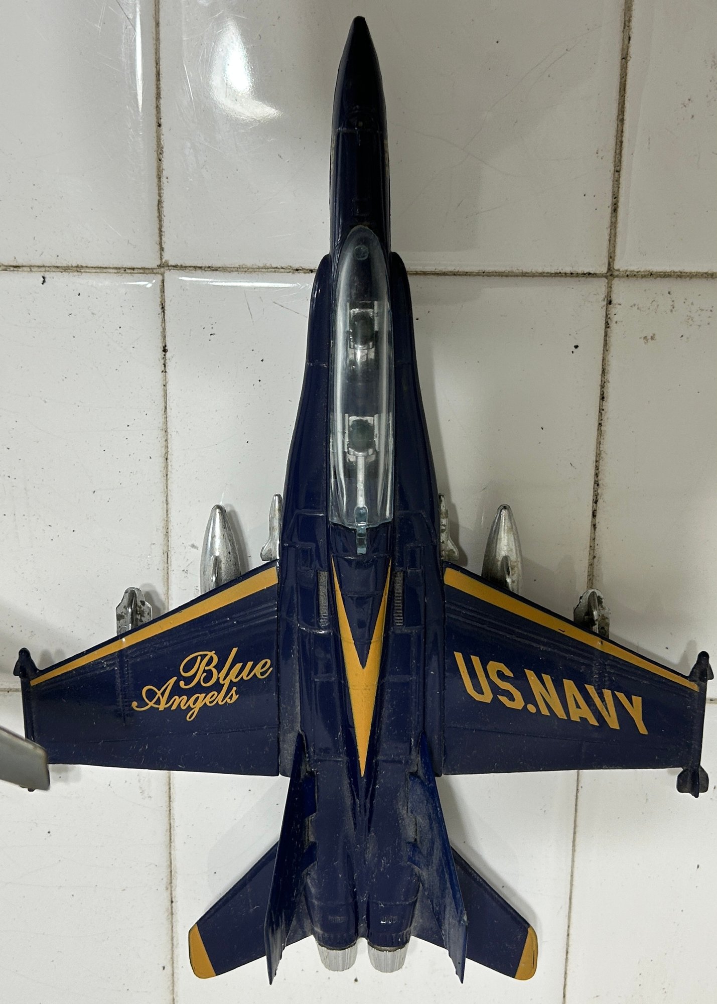 Boeing 757-200 American Airlines Model Plane & F18 Blue Angels Model ...