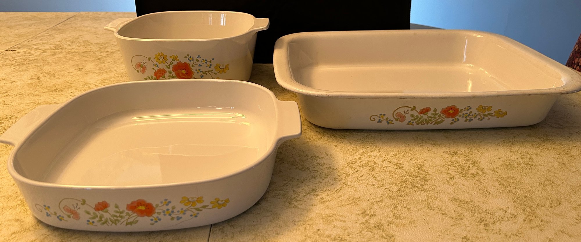 Vintage Corning Ware Casserole Dishes In The "Wildflower" Pattern, 3 ...