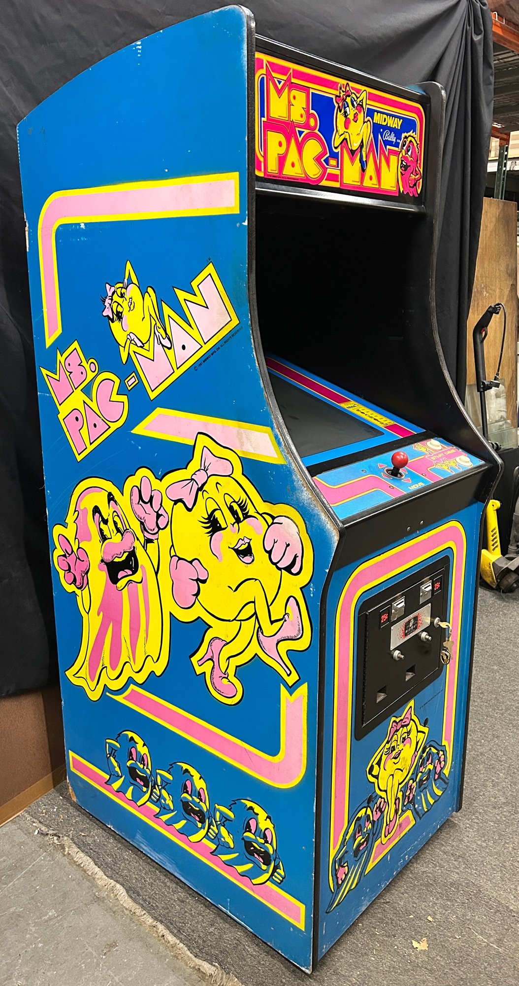 Midway Ms. PAC-man Arcade Game With Key #121711 | Auctionninja.com