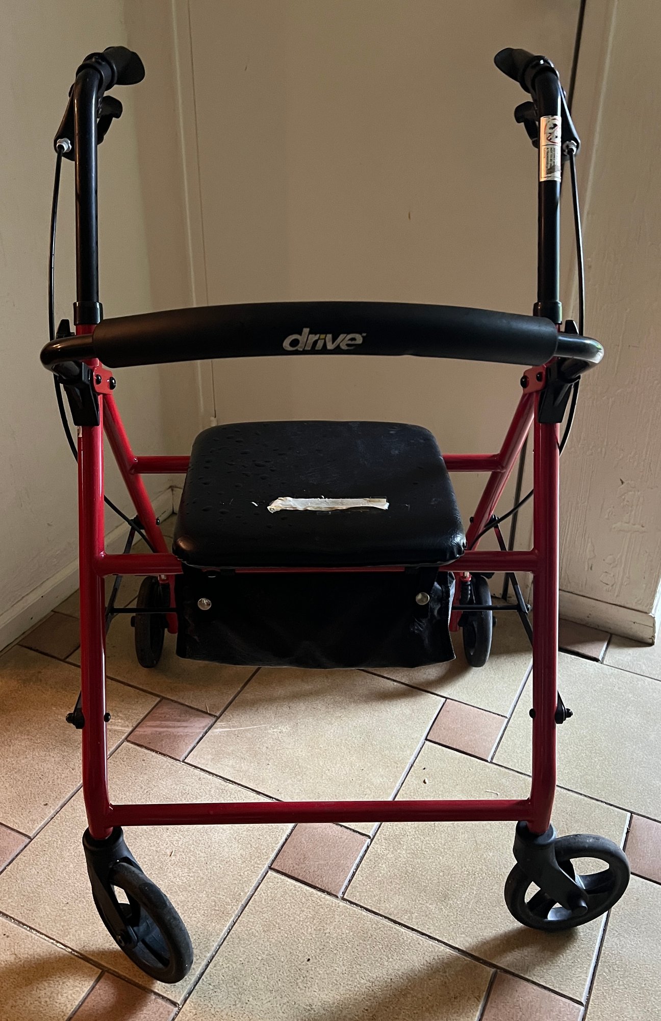 Drive Medical Walker R800KD-RD #110599 | Auctionninja.com