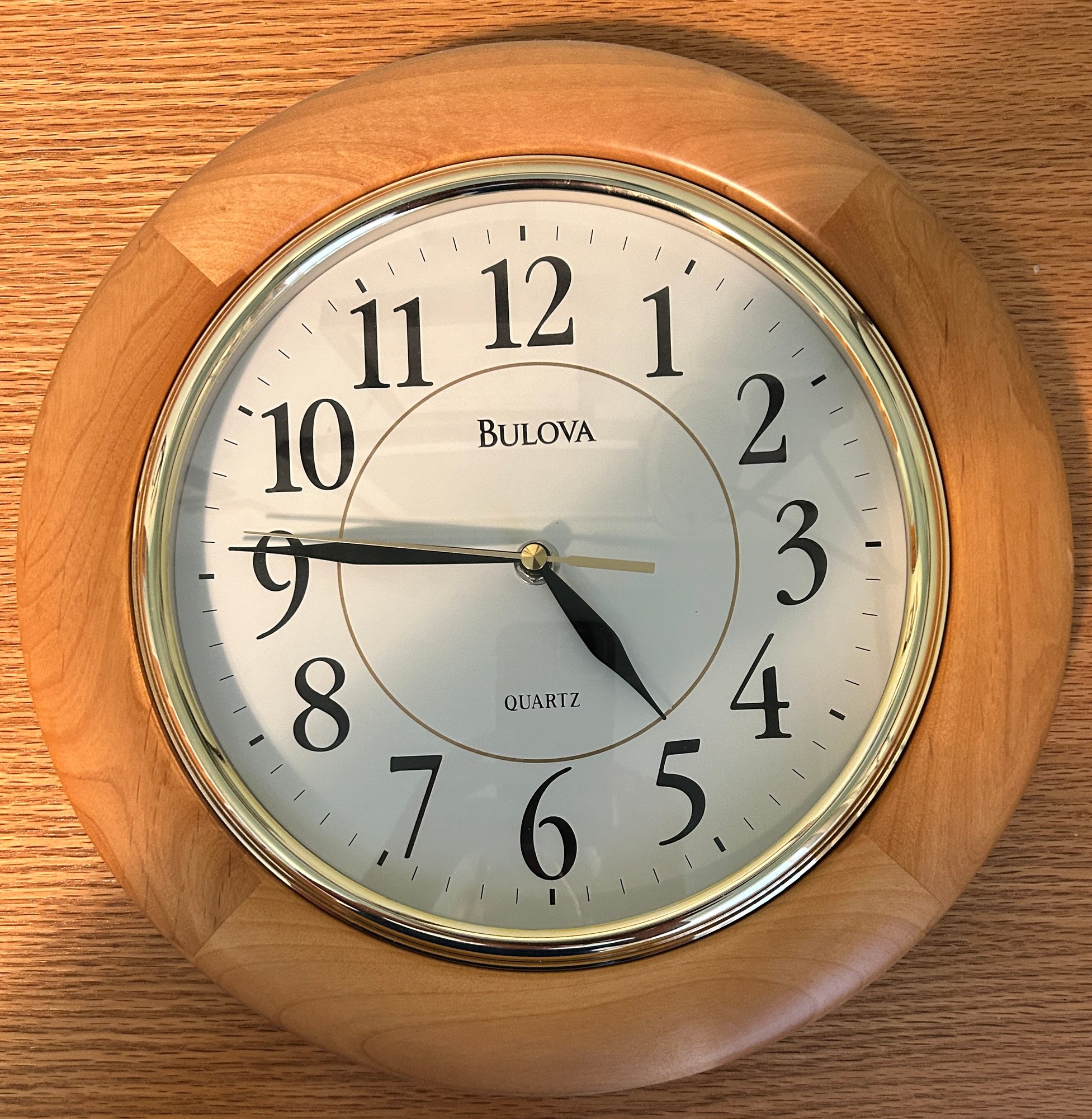 Bulova Quartz Wood Wall Clock #113939 | Auctionninja.com