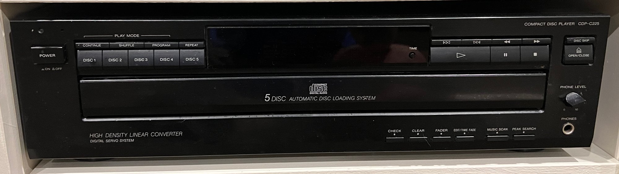 Sony Compact 5 Disc Player Model No: CDP - C225 #108940 | Auctionninja.com