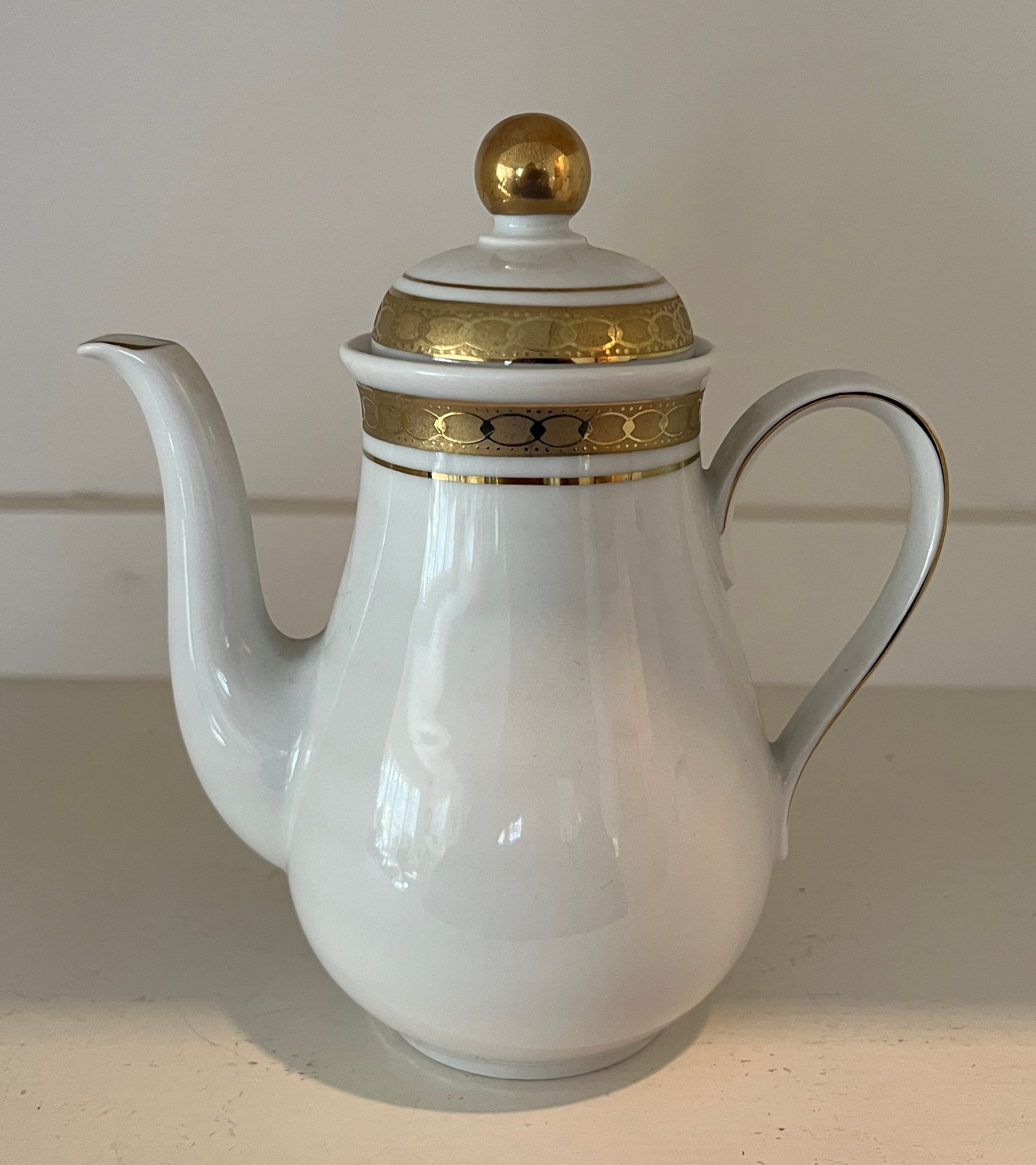 Mitterteich Bavaria Germany Gold Trim Teapot #121717 | Auctionninja.com