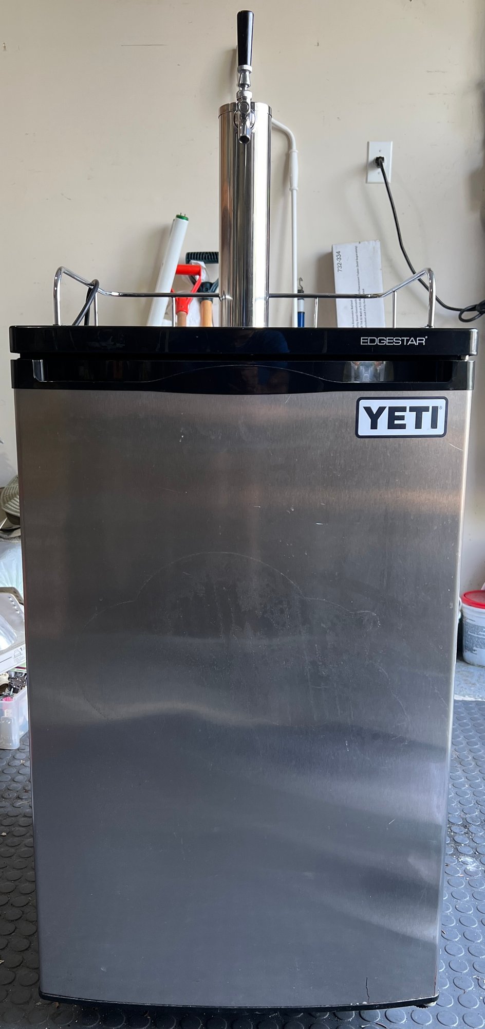 EdgeStar 20 Inch Wide Kegerator And Keg Beer Cooler For Full Size Kegs ...