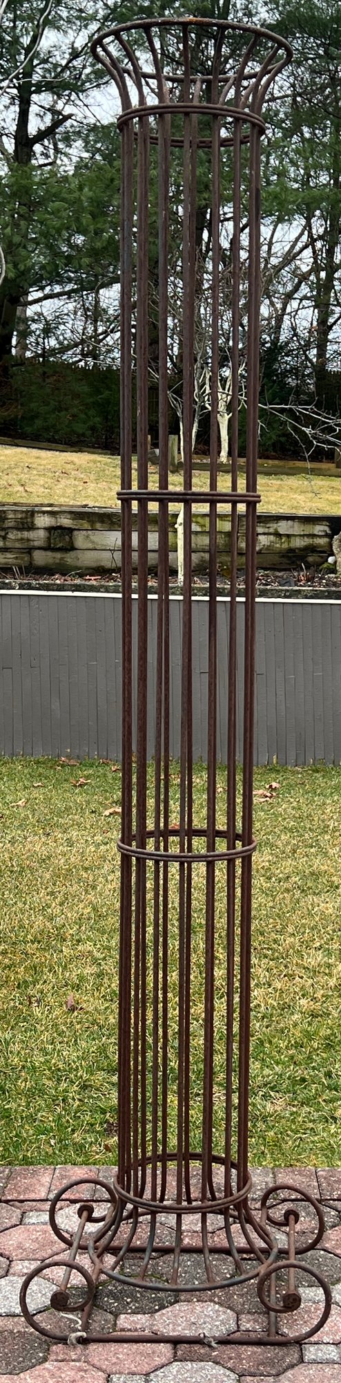 Column Cast Iron Decorative Garden Trellis #127915 | Auctionninja.com