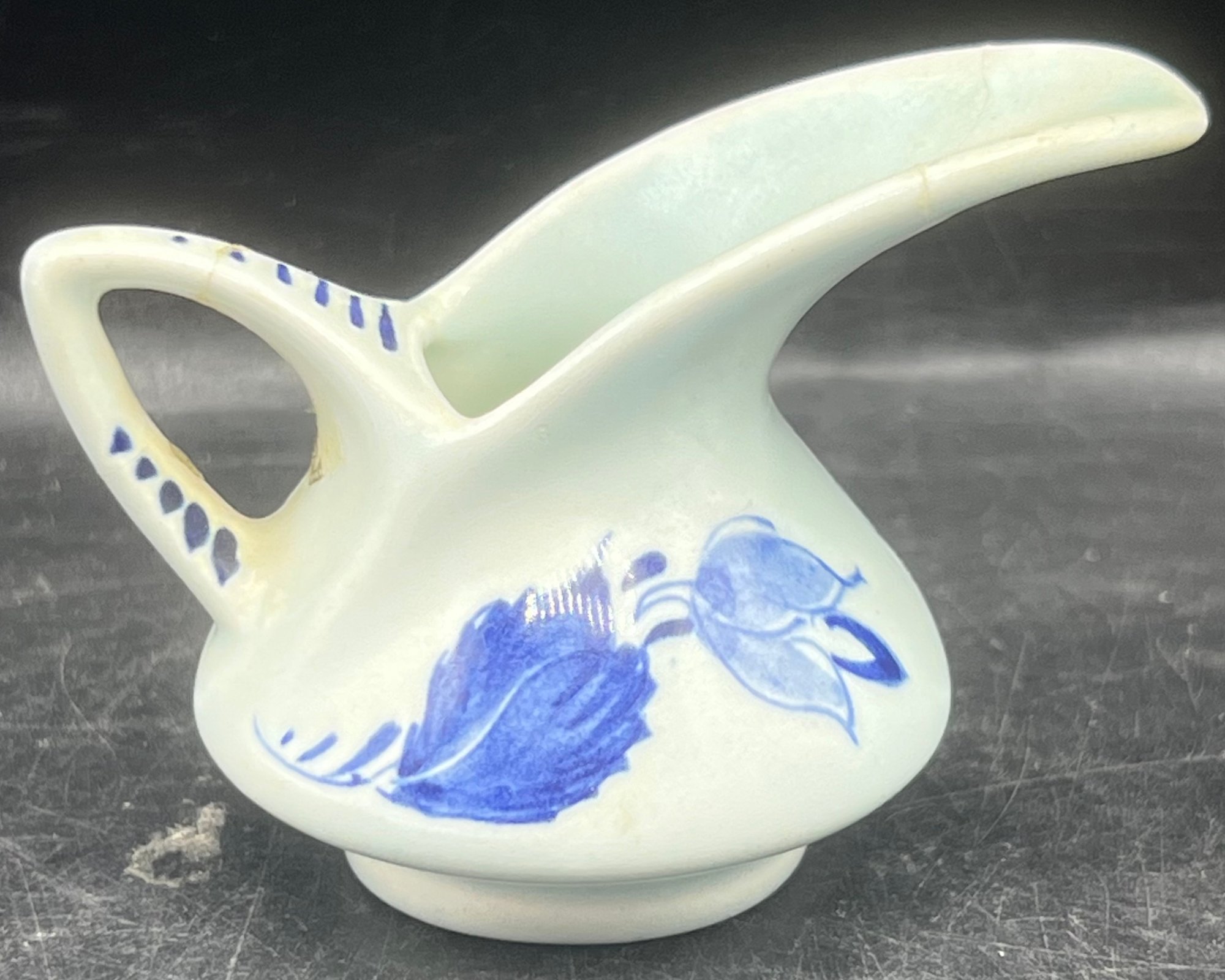 Delft Blue Mini Pitcher #85366 | Auctionninja.com