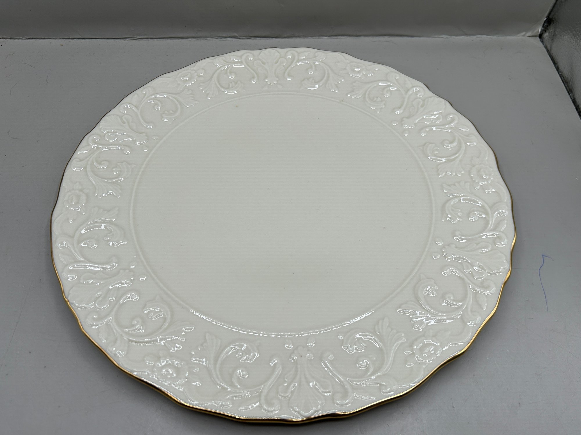 Lenox Georgian Collection Cake Plate #154266 | Auctionninja.com