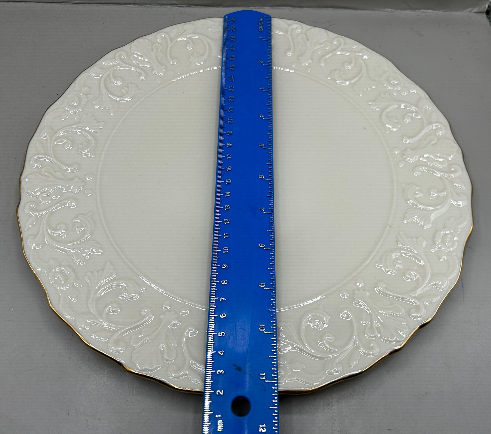 Lenox Georgian Collection Cake Plate #154266 | Auctionninja.com