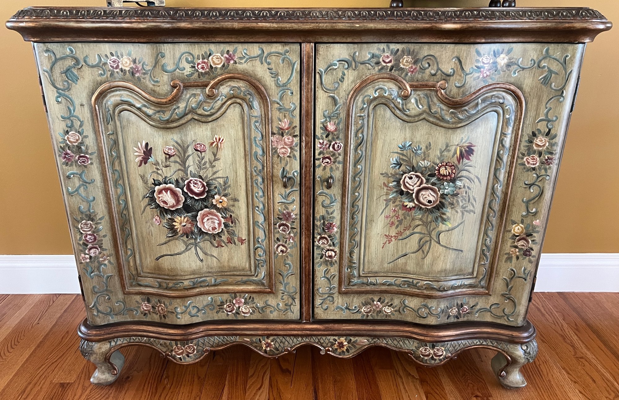 French Provincial Hand Painted Buffet #112476 | Auctionninja.com
