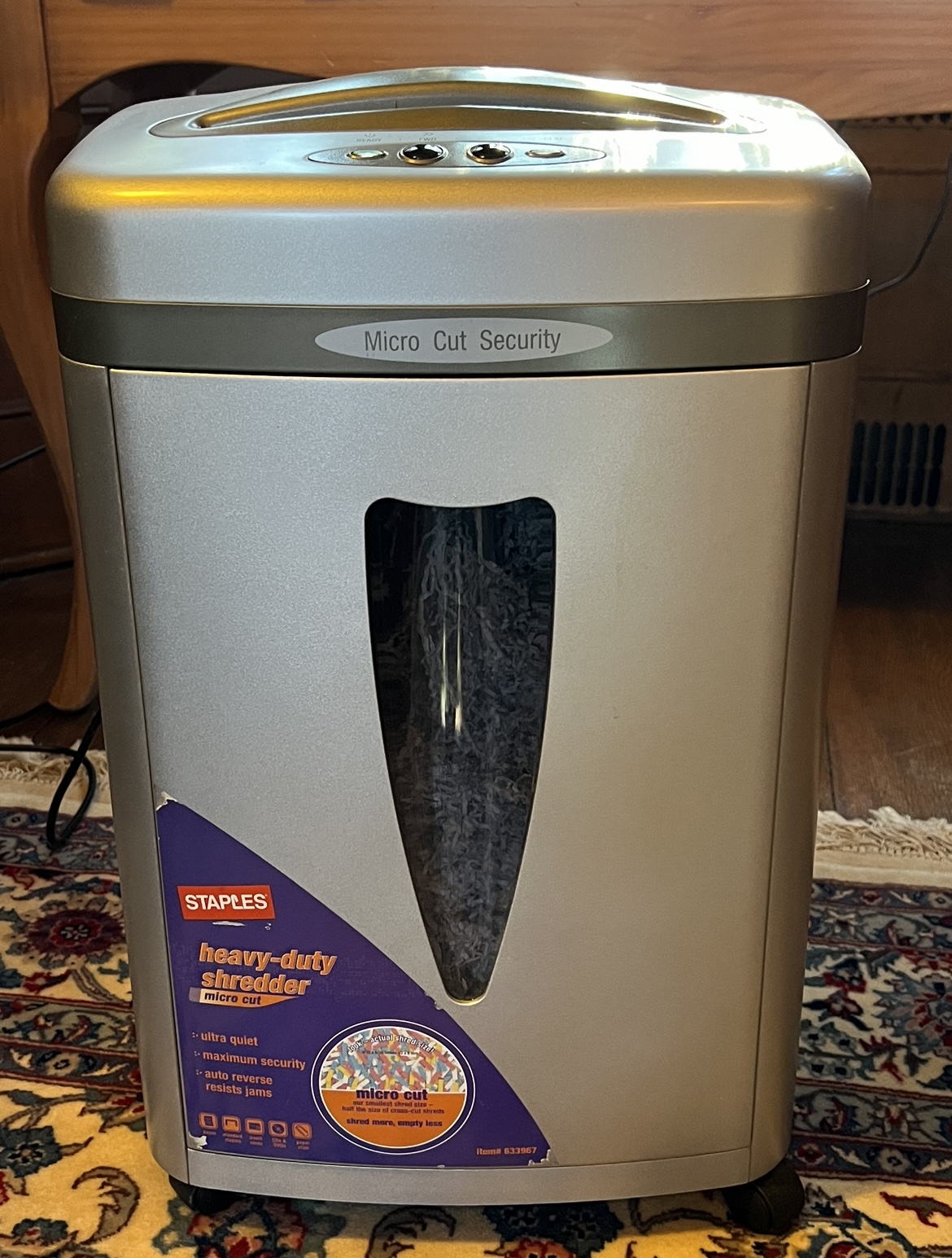 Staples Paper Shredder #92749 | Auctionninja.com