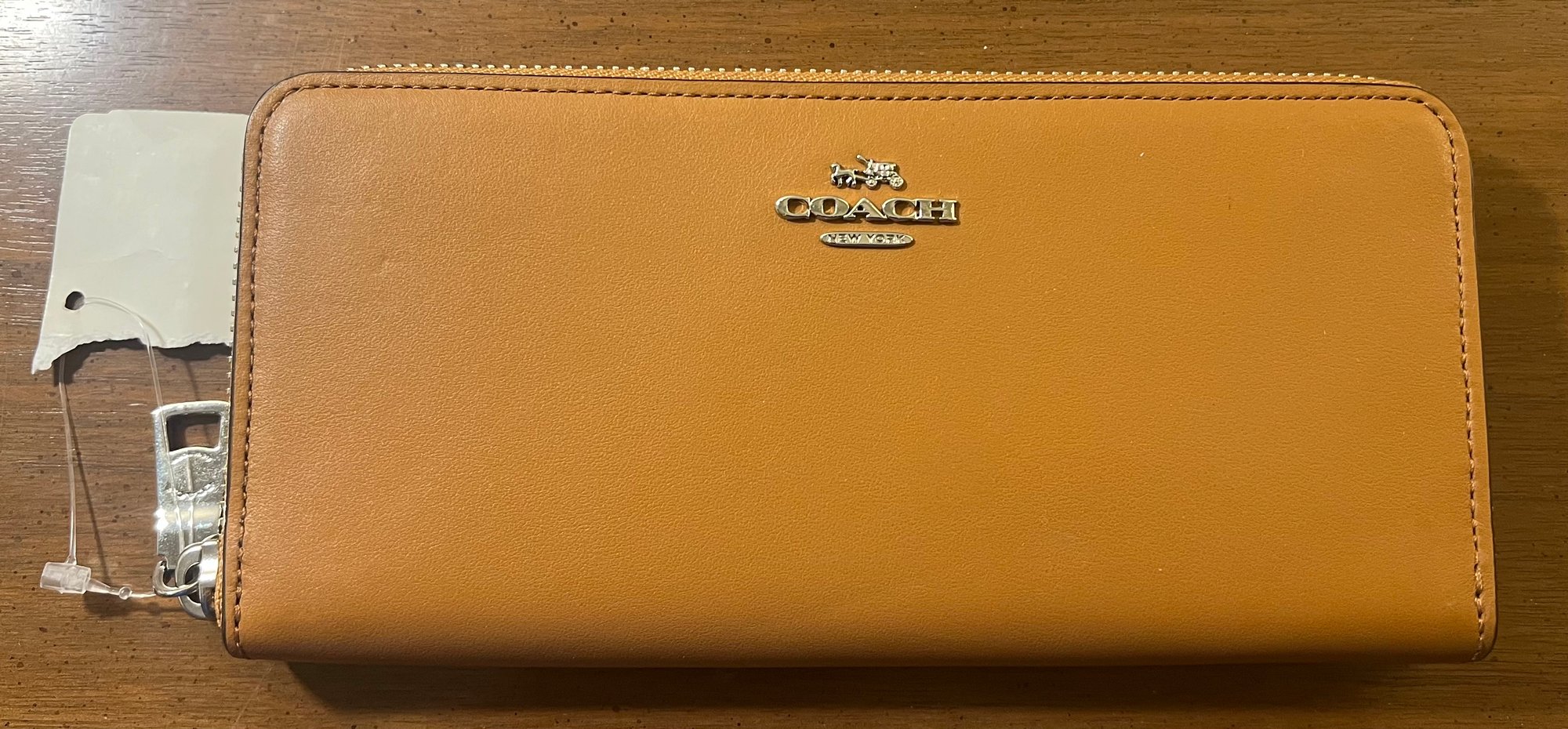 Coach Classic Carmel Long Wallet With Tag #107455 | Auctionninja.com