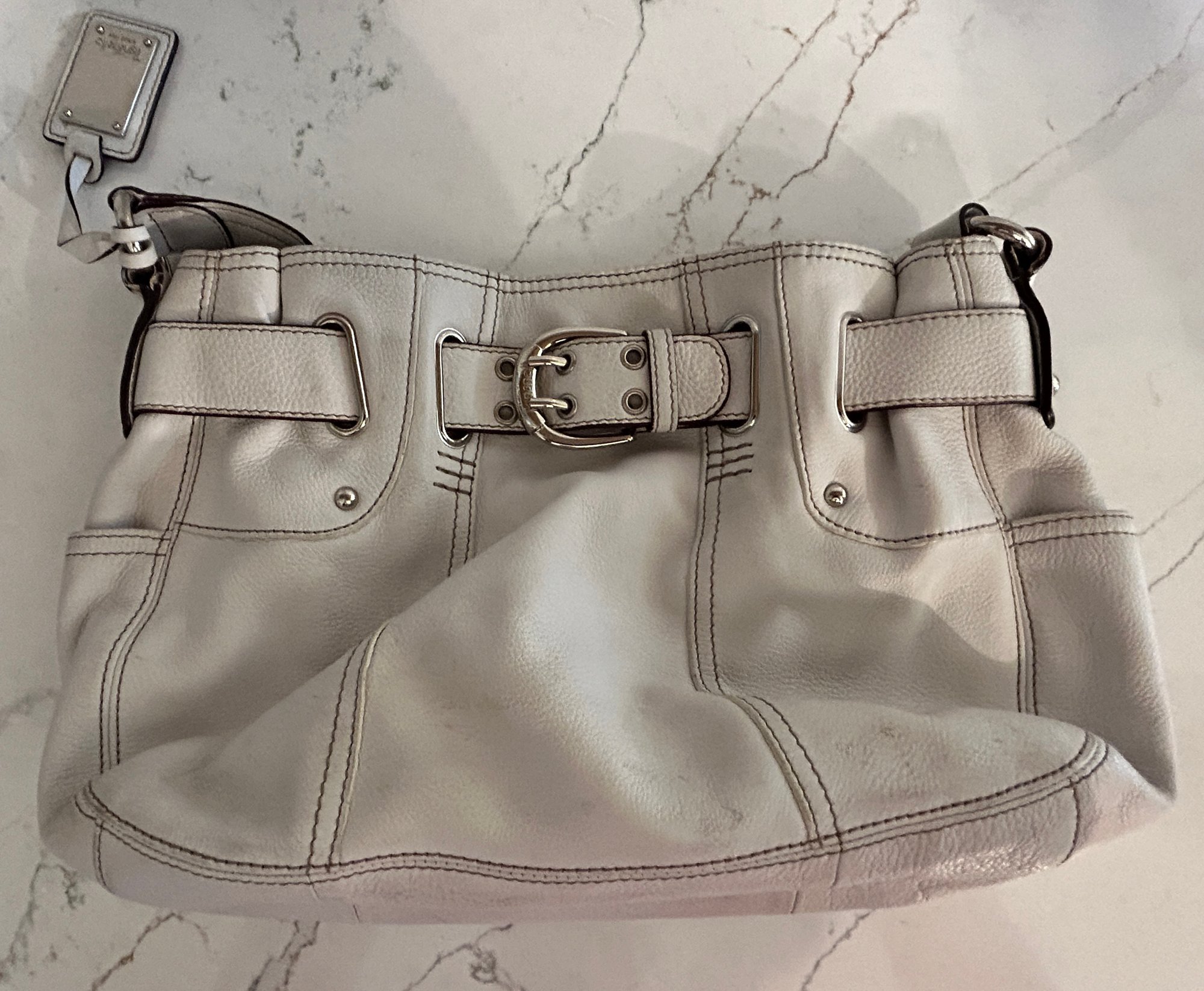 Tignanello Perfect Pockets Shoulder Bag #115374 | Auctionninja.com