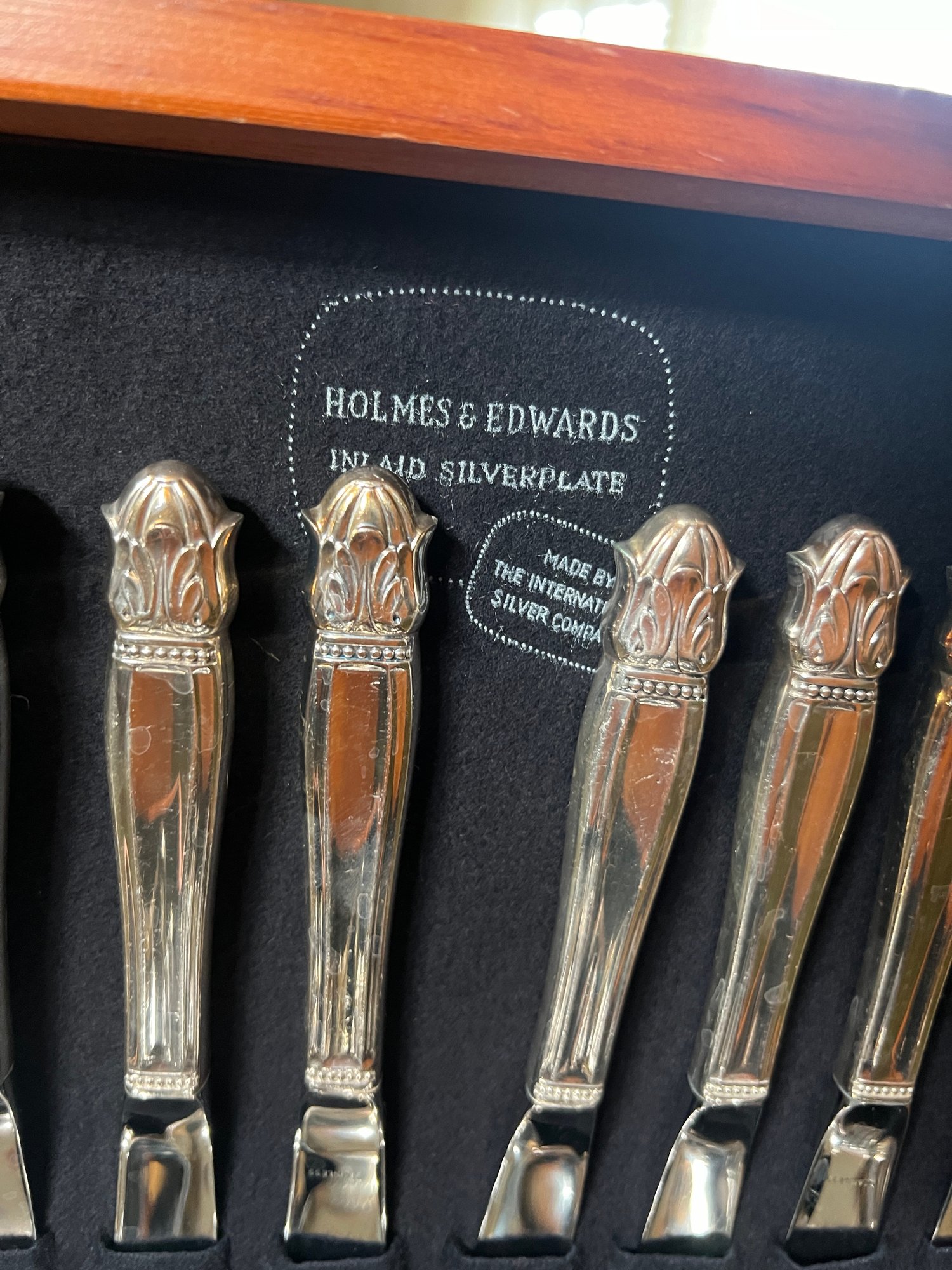 Holmes And Edwards Inlaid Silverplate Silverware Set With Case #138114 ...