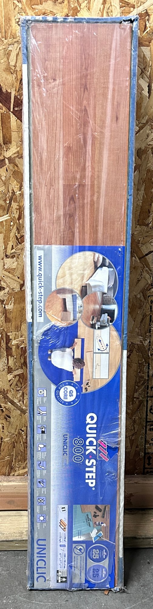Uniclic Quick Step 800 Laminate Flooring, Sealed Package #128355 ...