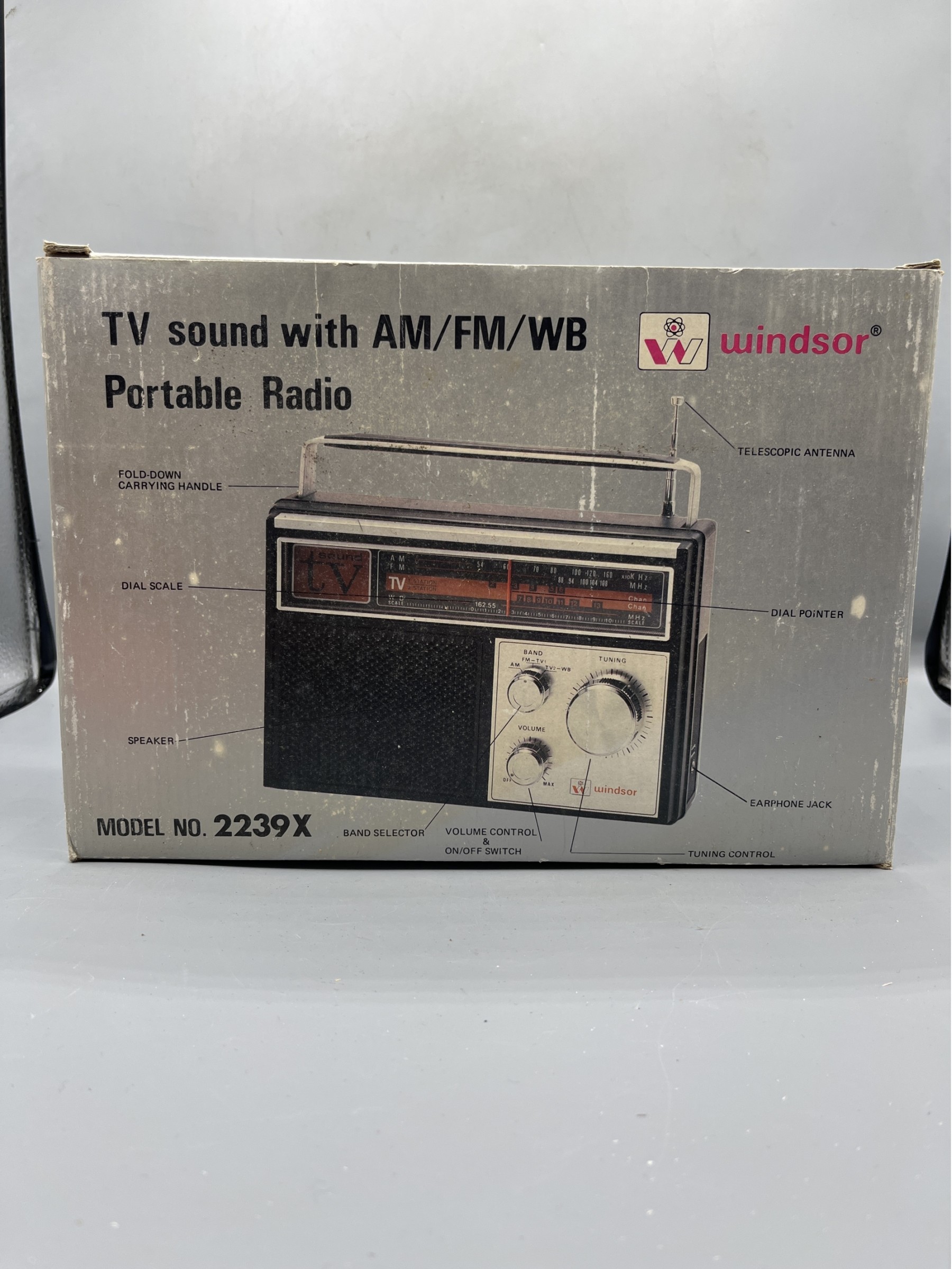 Windsor AM/FM/WB Portable Radio In Original Box #63561 | Auctionninja.com