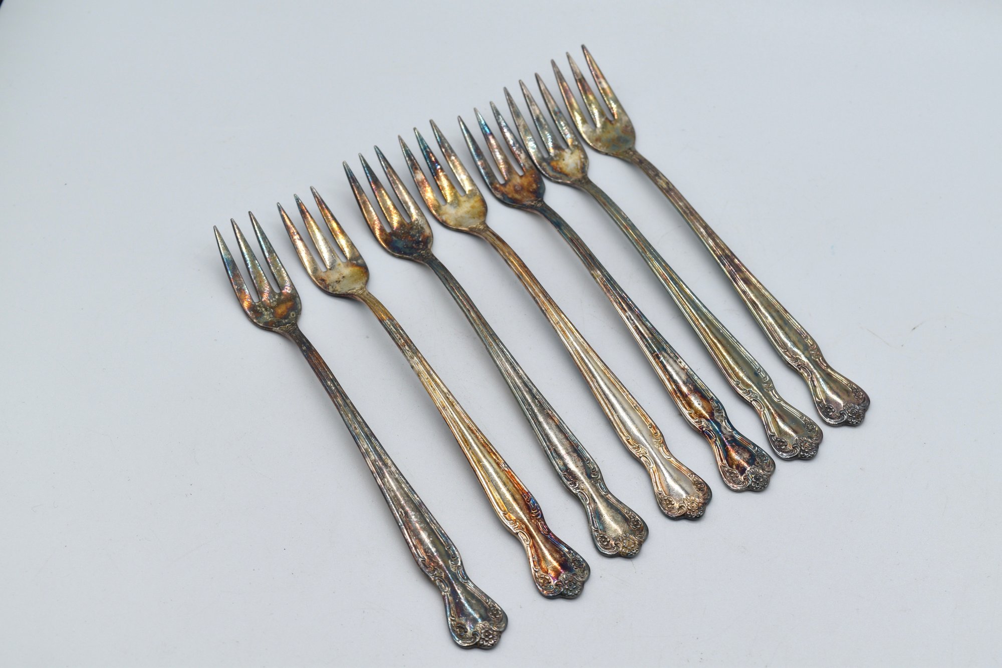 Rogers & Bros Silver Plated Desert Forks - 7 Total #5541 | Auctionninja.com
