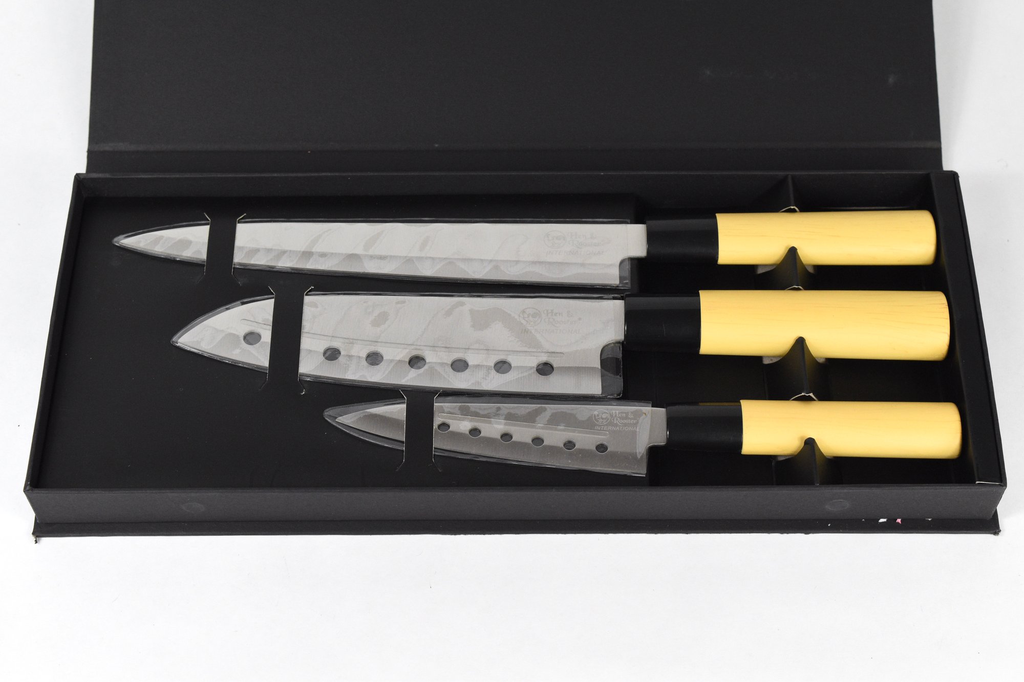 Hen & Rooster International 3pc Knife Set #8064 | Auctionninja.com