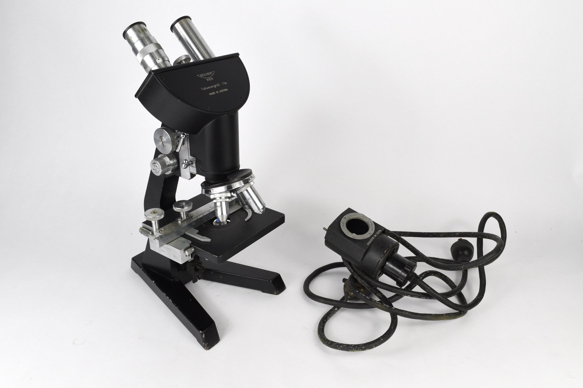 Reichert Wien Binocular Microscope With 4 Objectives #7541 ...