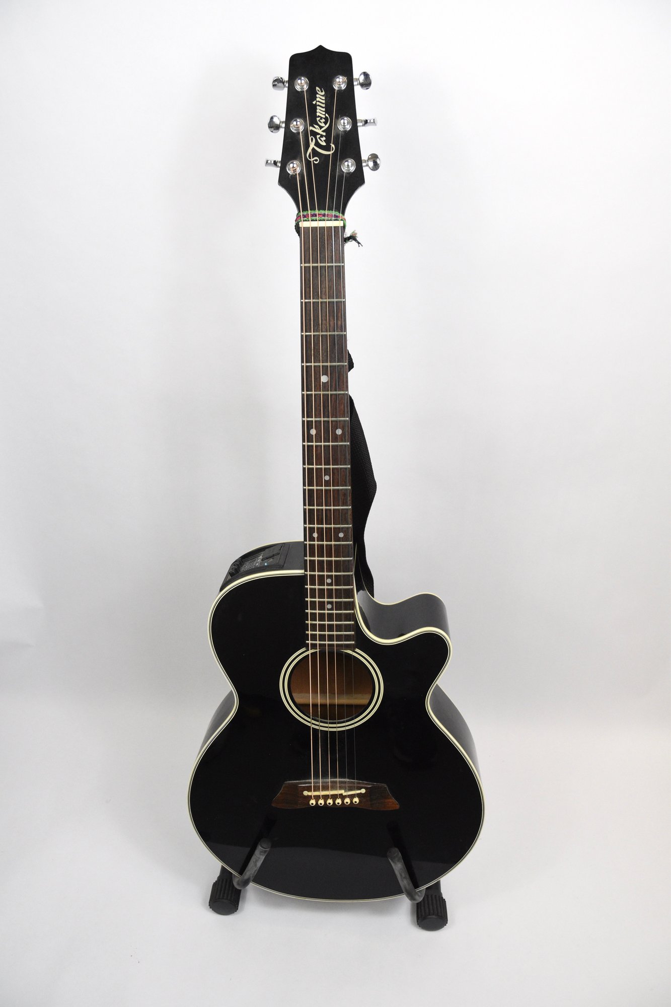 Takamine Electric Acoustic Guitar With Built In Equalizer With Case ...