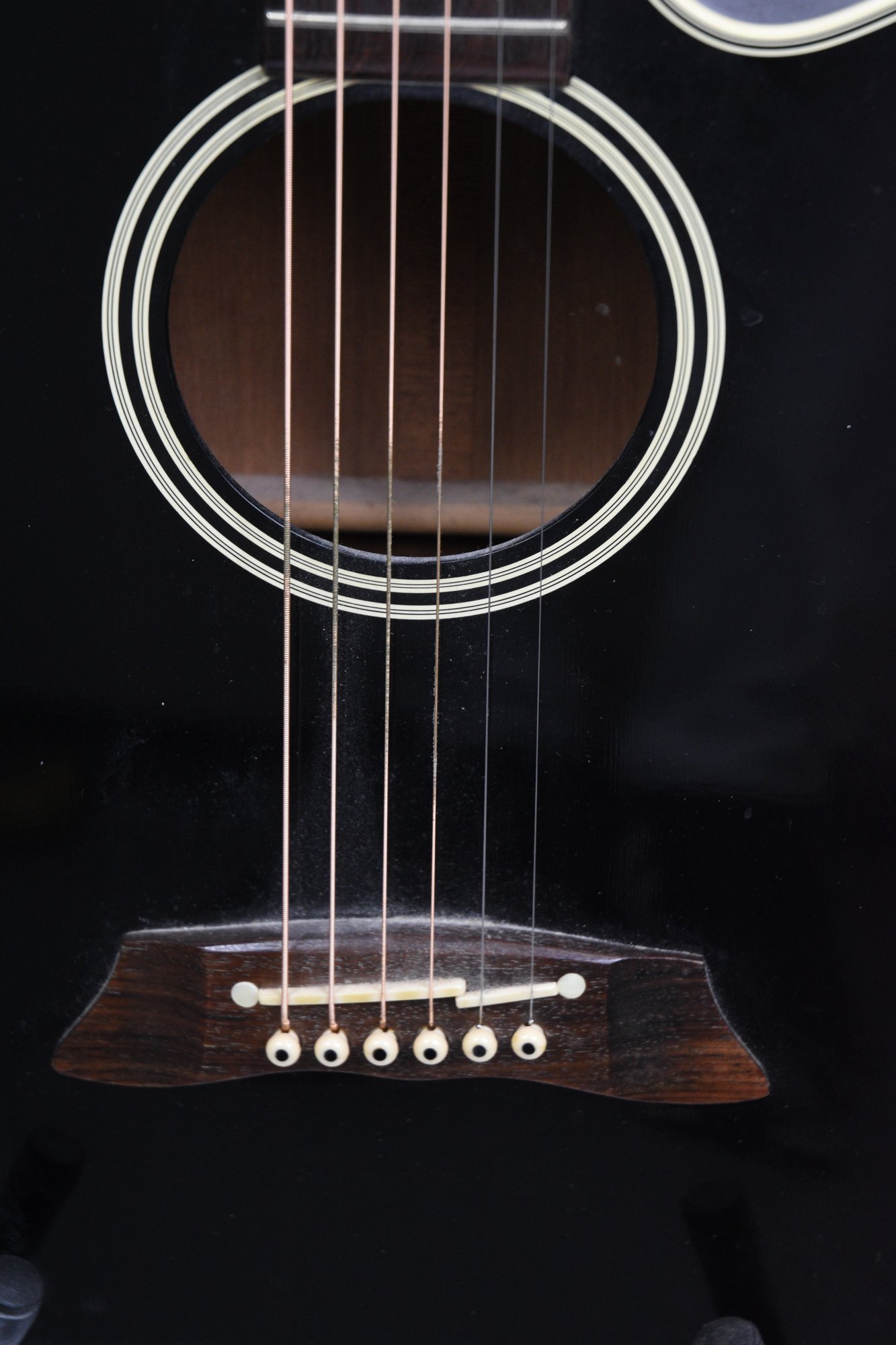 Takamine Electric Acoustic Guitar With Built In Equalizer With Case ...