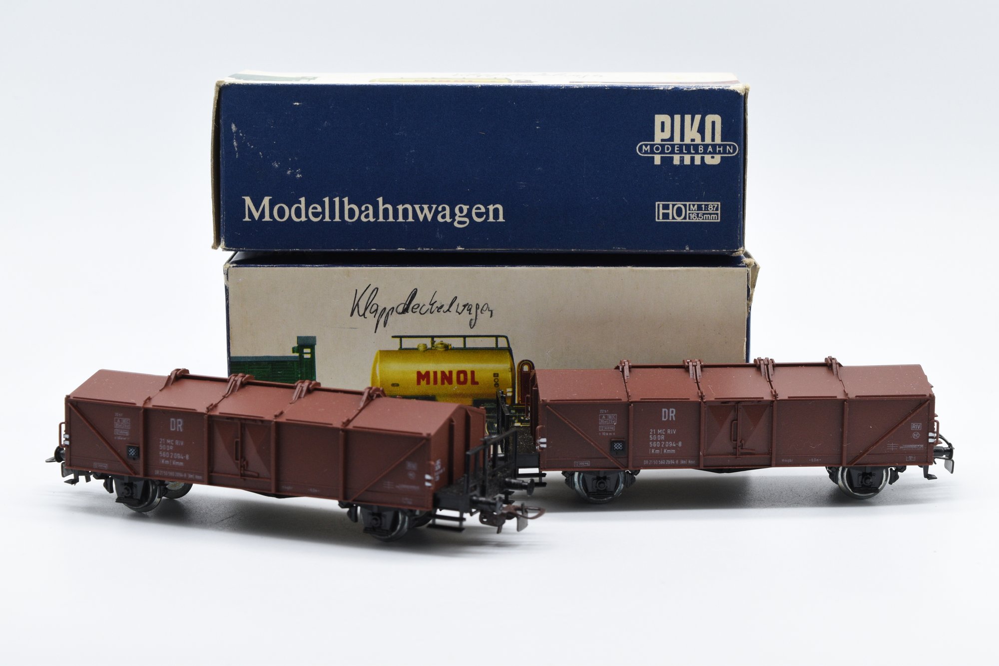 Piko ModelBahn HO Scale Model Train Grain Cars - 2 Total #7492 ...